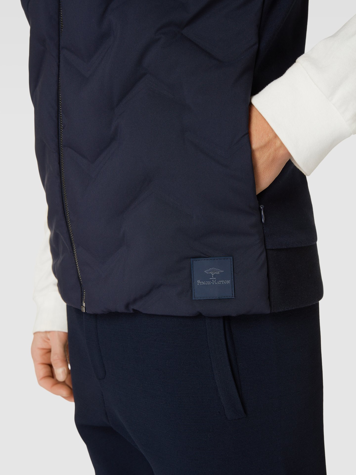 Fynch-Hatton Bodywarmer met labelpatch, model 'Hybrid' in marineblauw ...