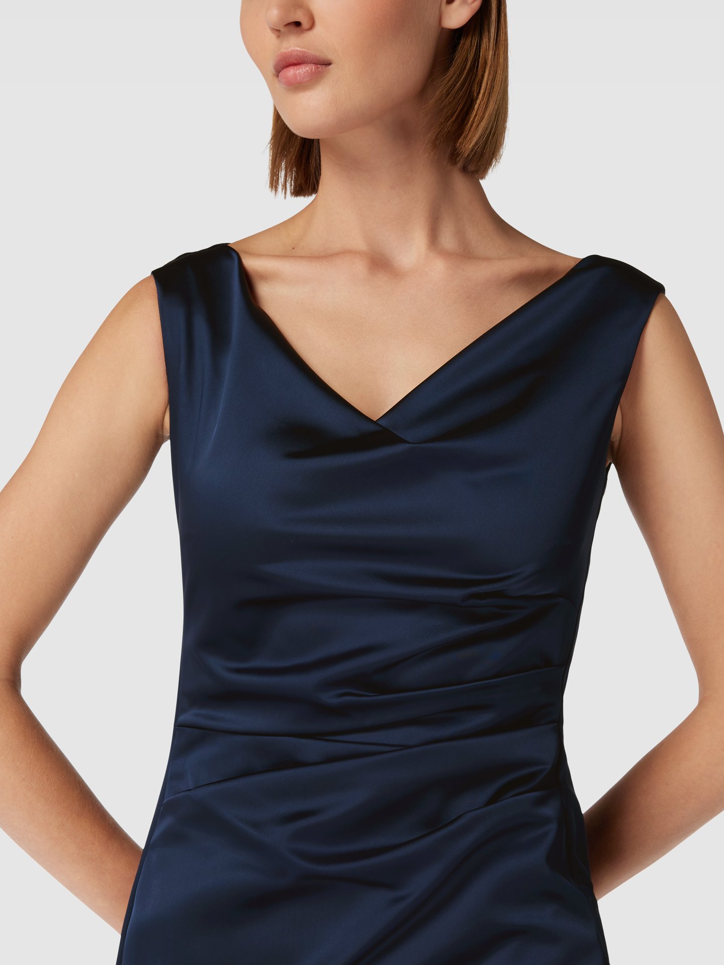 Vera Mont Cocktailkleid mit Wasserfall-Ausschnitt (dunkelblau) online ...