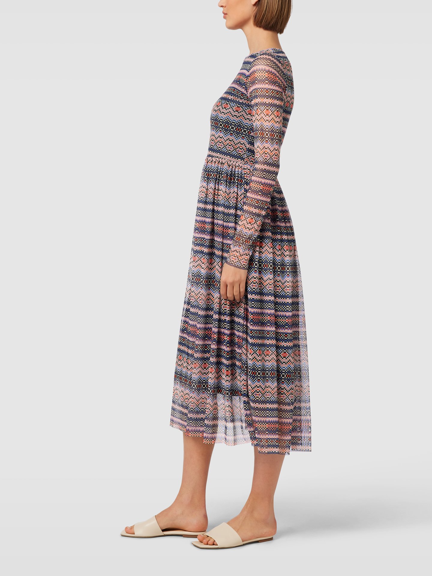 Rich & Royal Midi-jurk met all-over motief in zwart online kopen | P&C