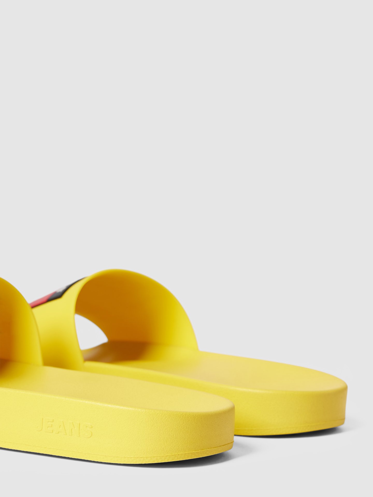 Tommy Jeans Slippers met labelpatch, model 'POOL' in geel online kopen ...