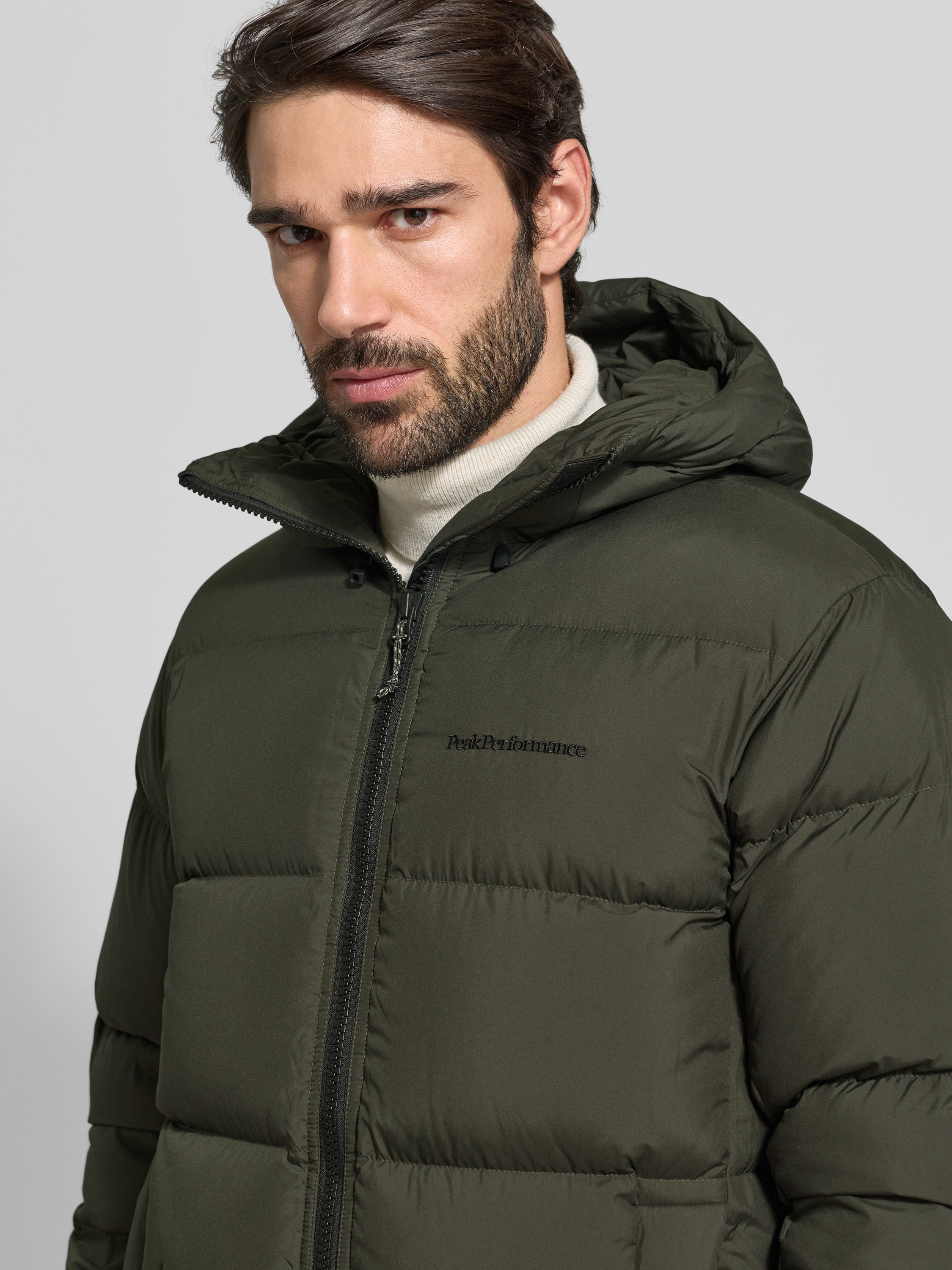 PEAK PERFORMANCE Daunenjacke mit Label-Stitching (oliv) online kaufen
