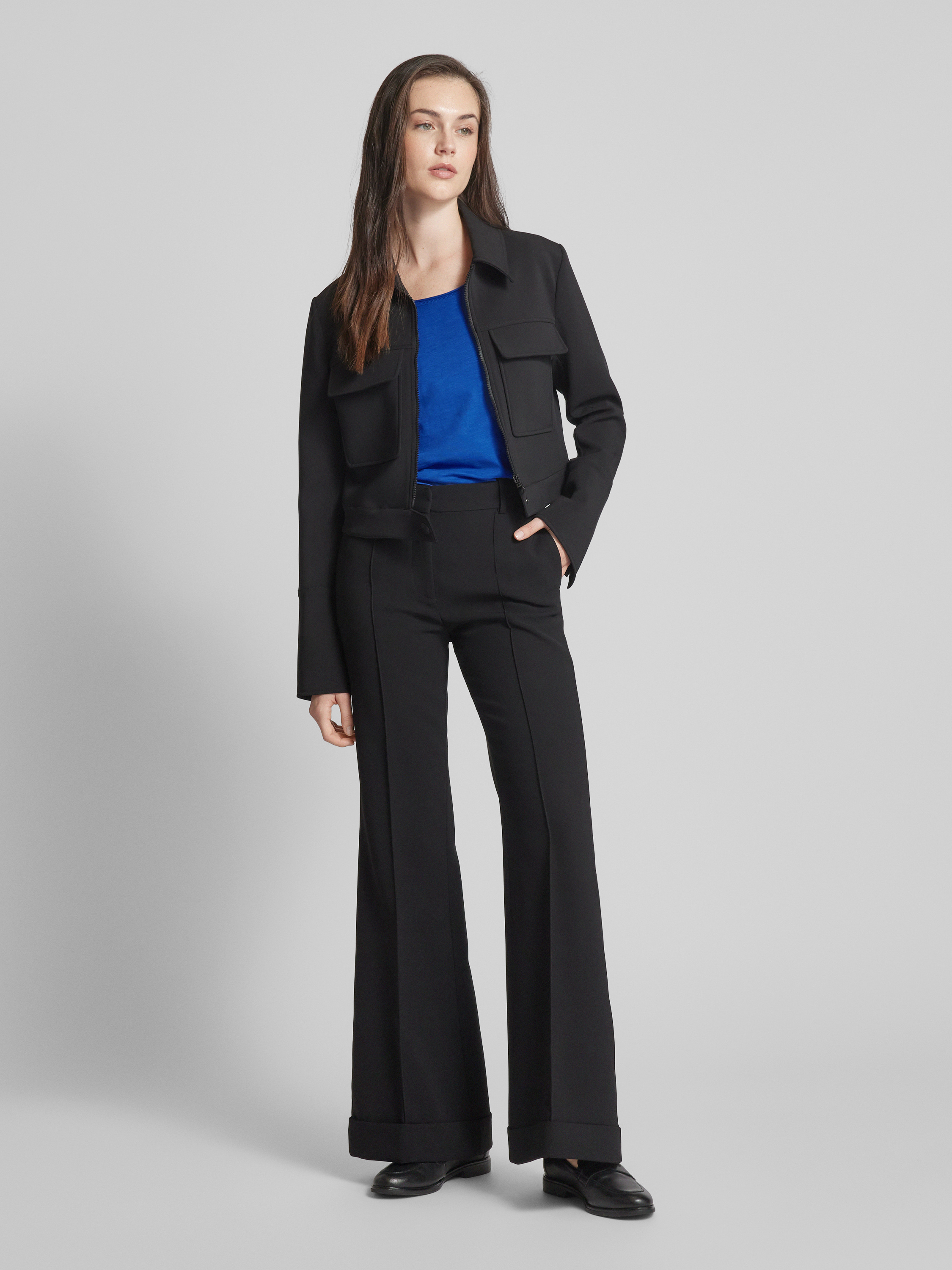 Esprit T-Shirt mit Rundhalsausschnitt und kurzen Ärmeln (royal) online ...