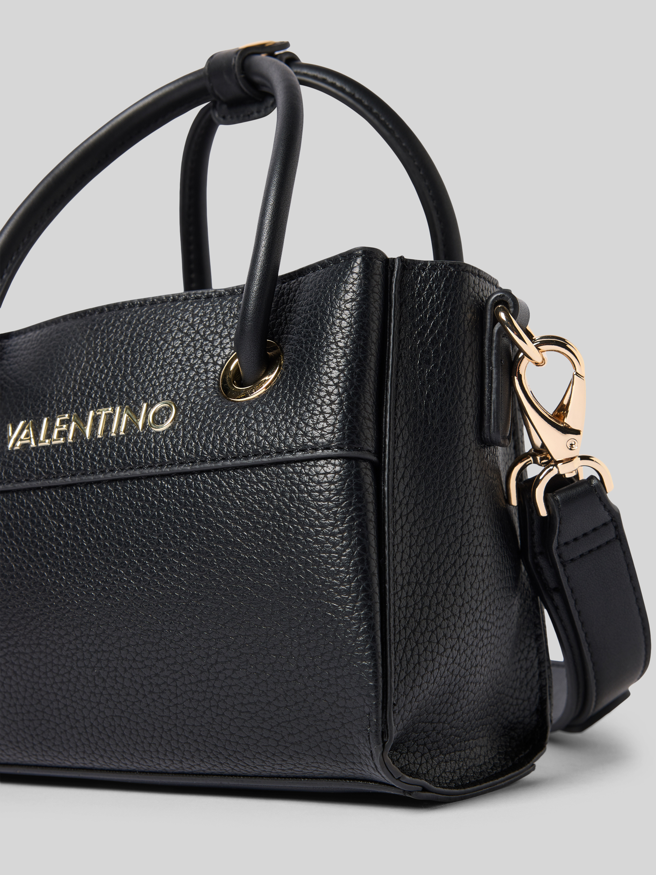 VALENTINO BAGS Handtas met labeldetail, model 'ALEXIA' in zwart online ...