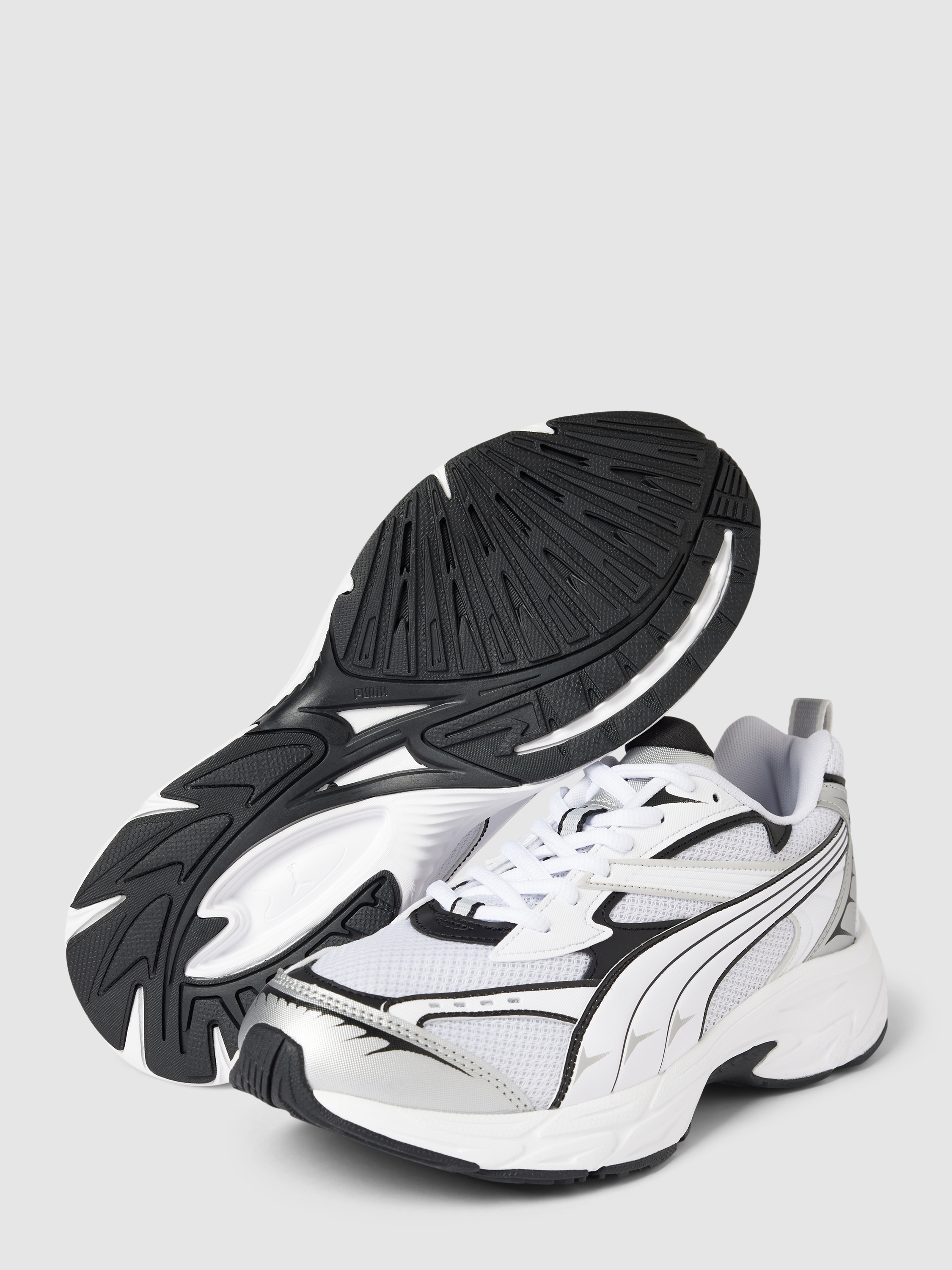 PUMA Sneaker mit Label-Detail Modell 'Morphic Base' (metallic black ...