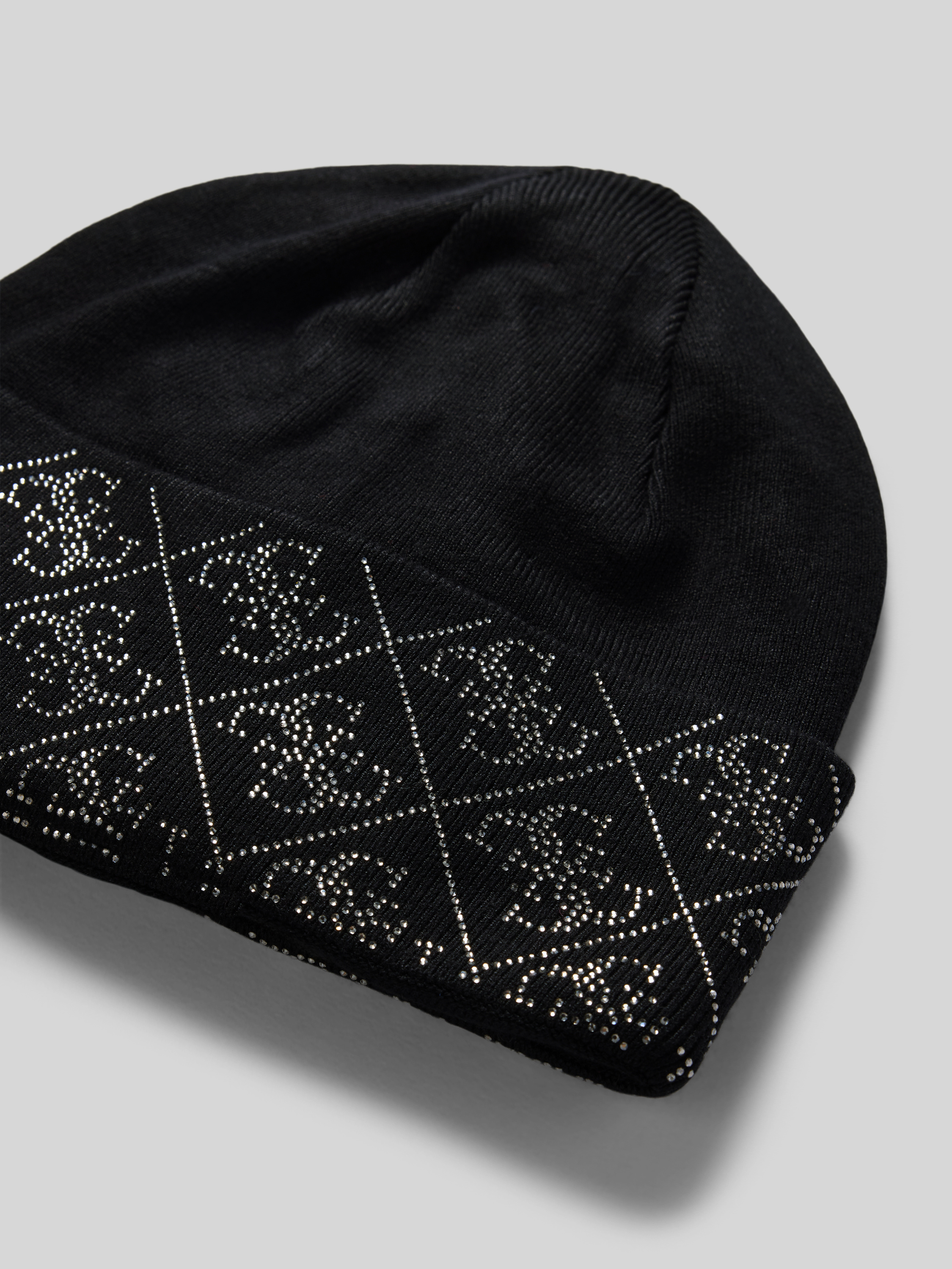 GUESS Beanie mit Label-Detail Modell 'NORA' (black) online kaufen