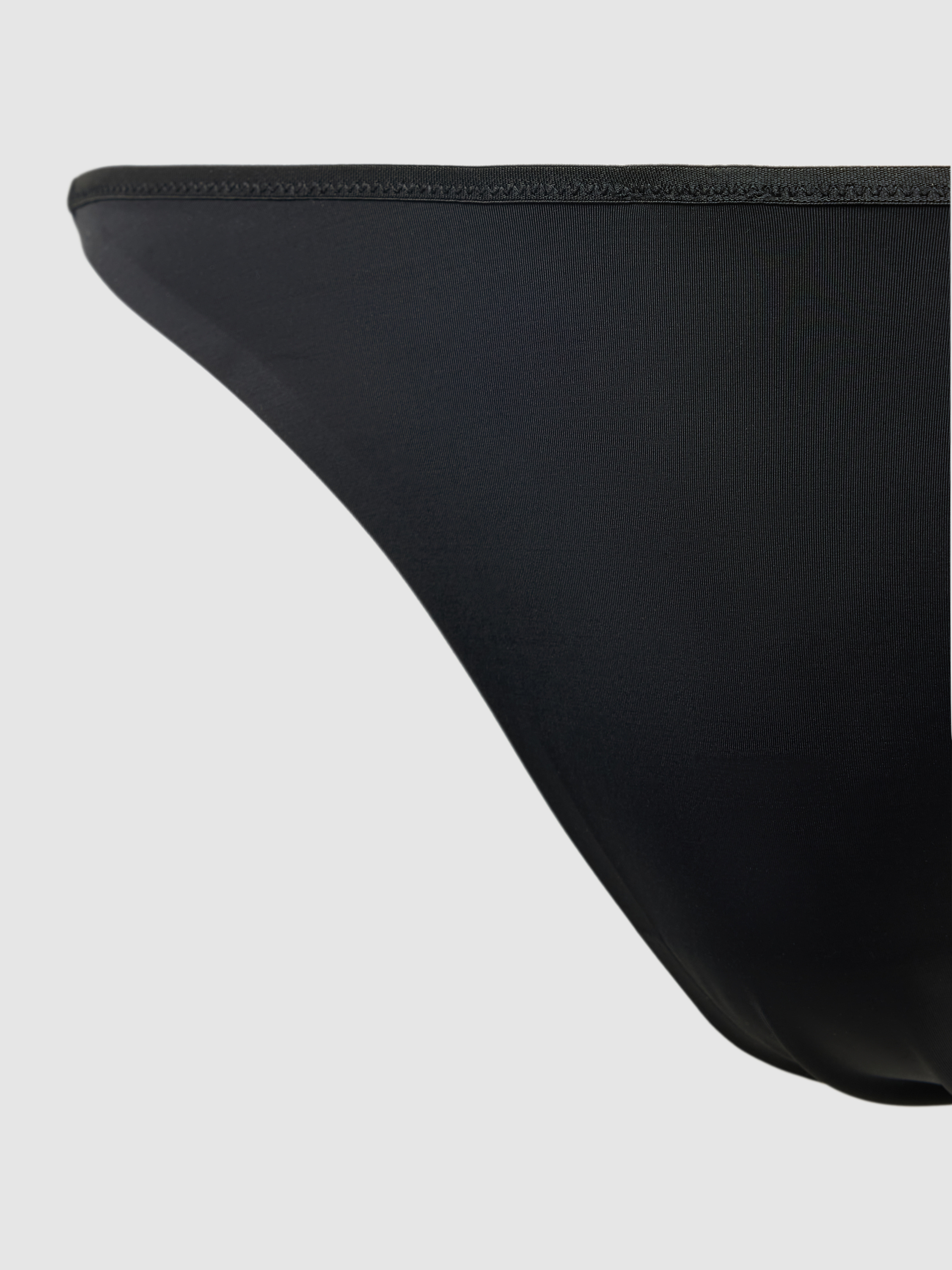 Calvin Klein Underwear String mit elastischem Bund (black) online kaufen