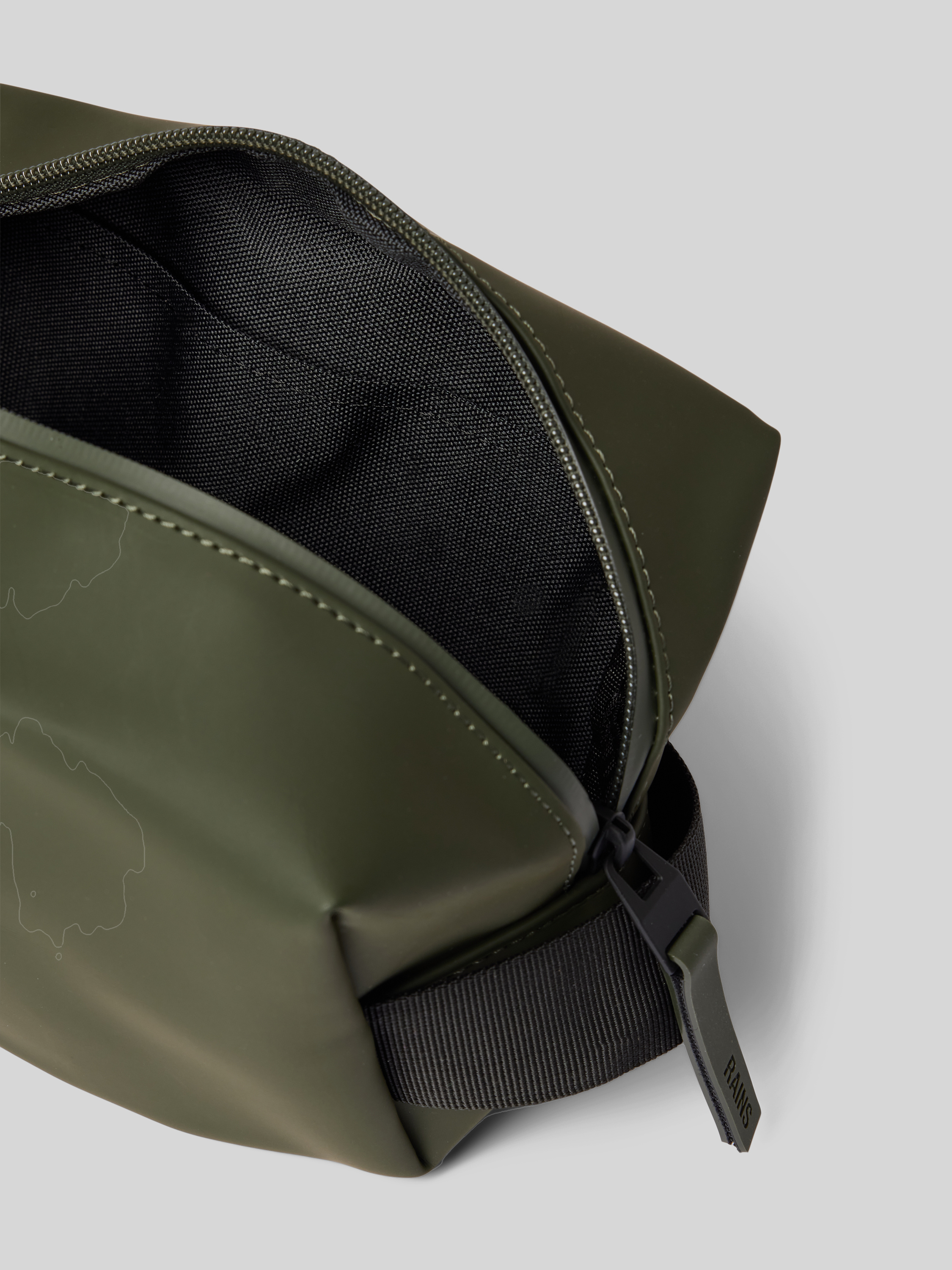 RAINS Toilettas met labeldetail in olijfgroen online kopen | P&C
