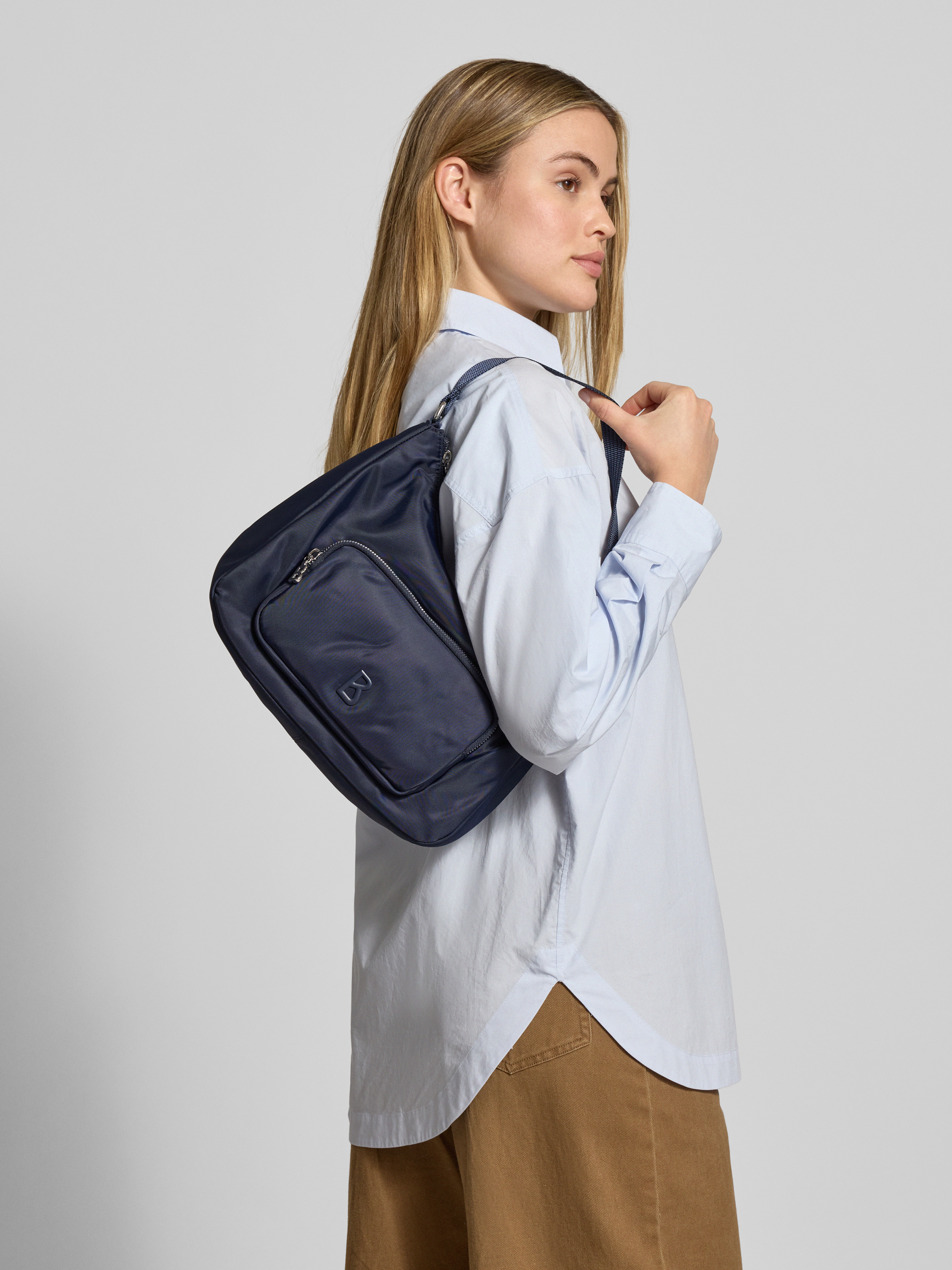BOGNER Handtasche mit Label-Detail (marine) online kaufen