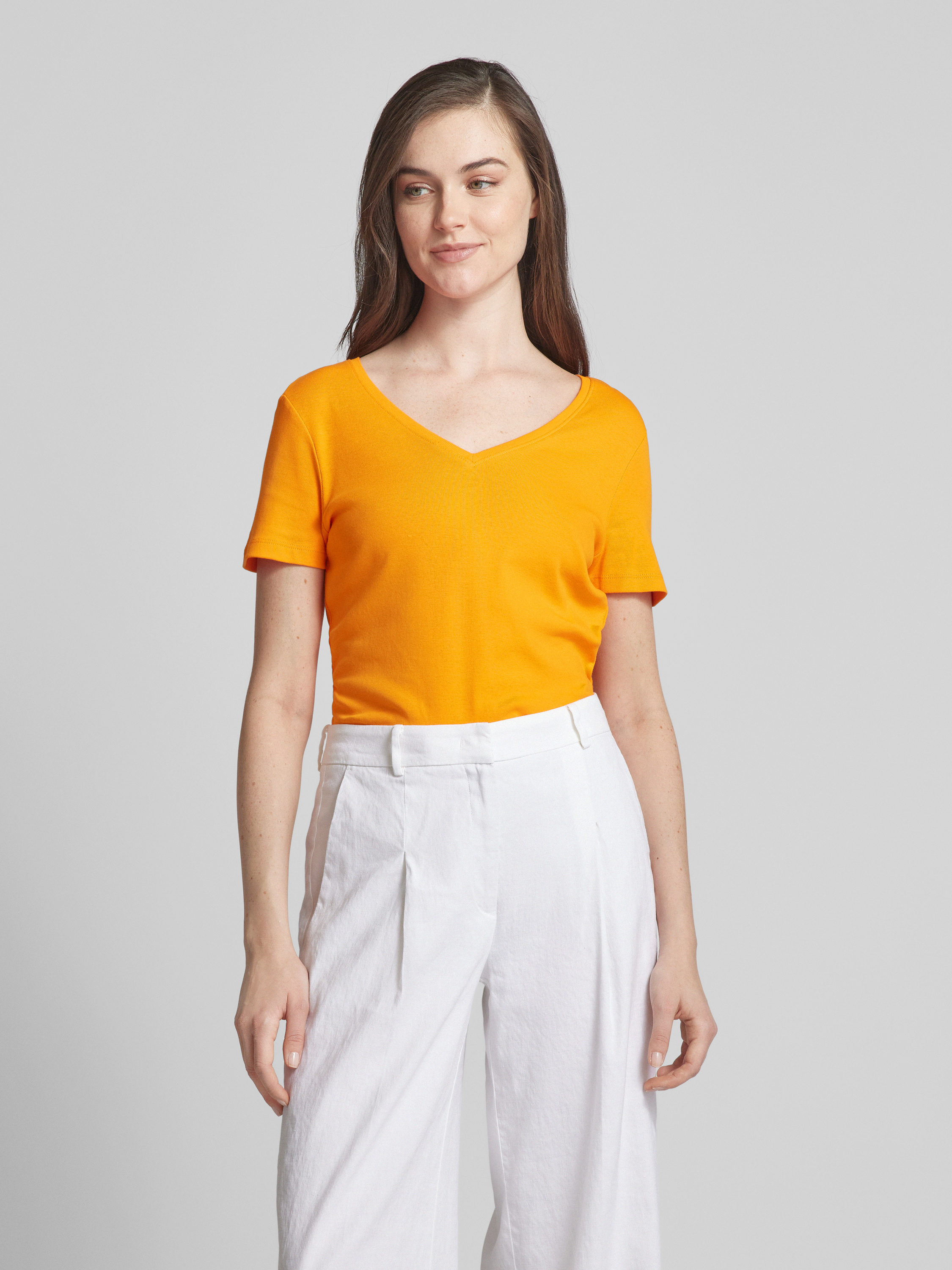 Montego T-Shirt mit V-Ausschnitt in unifarbenem Design (orange) online ...