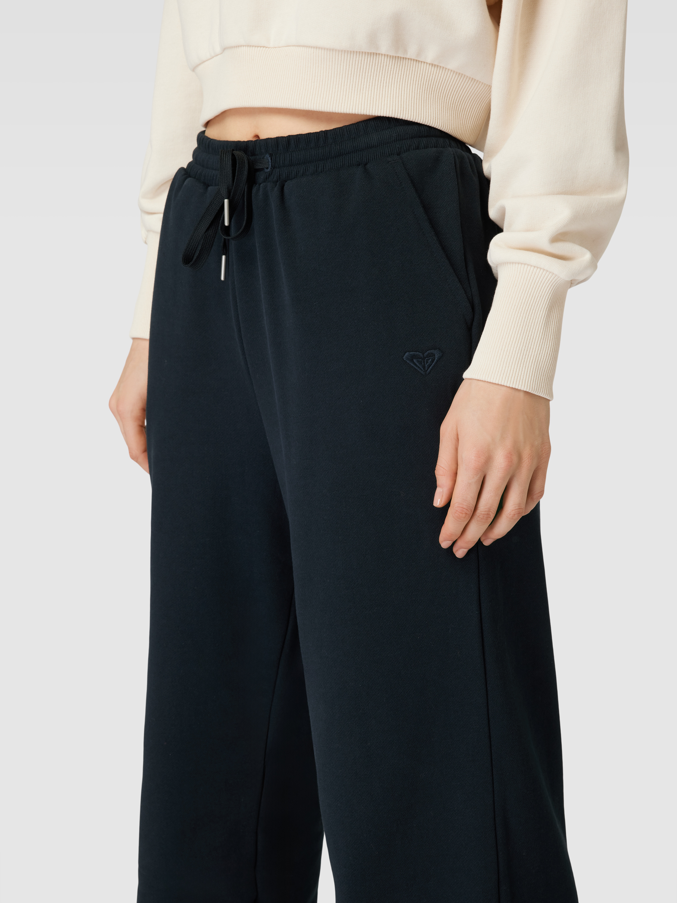 Roxy Sweatpants mit Label-Stitching Modell 'ENERGY' (black) online kaufen