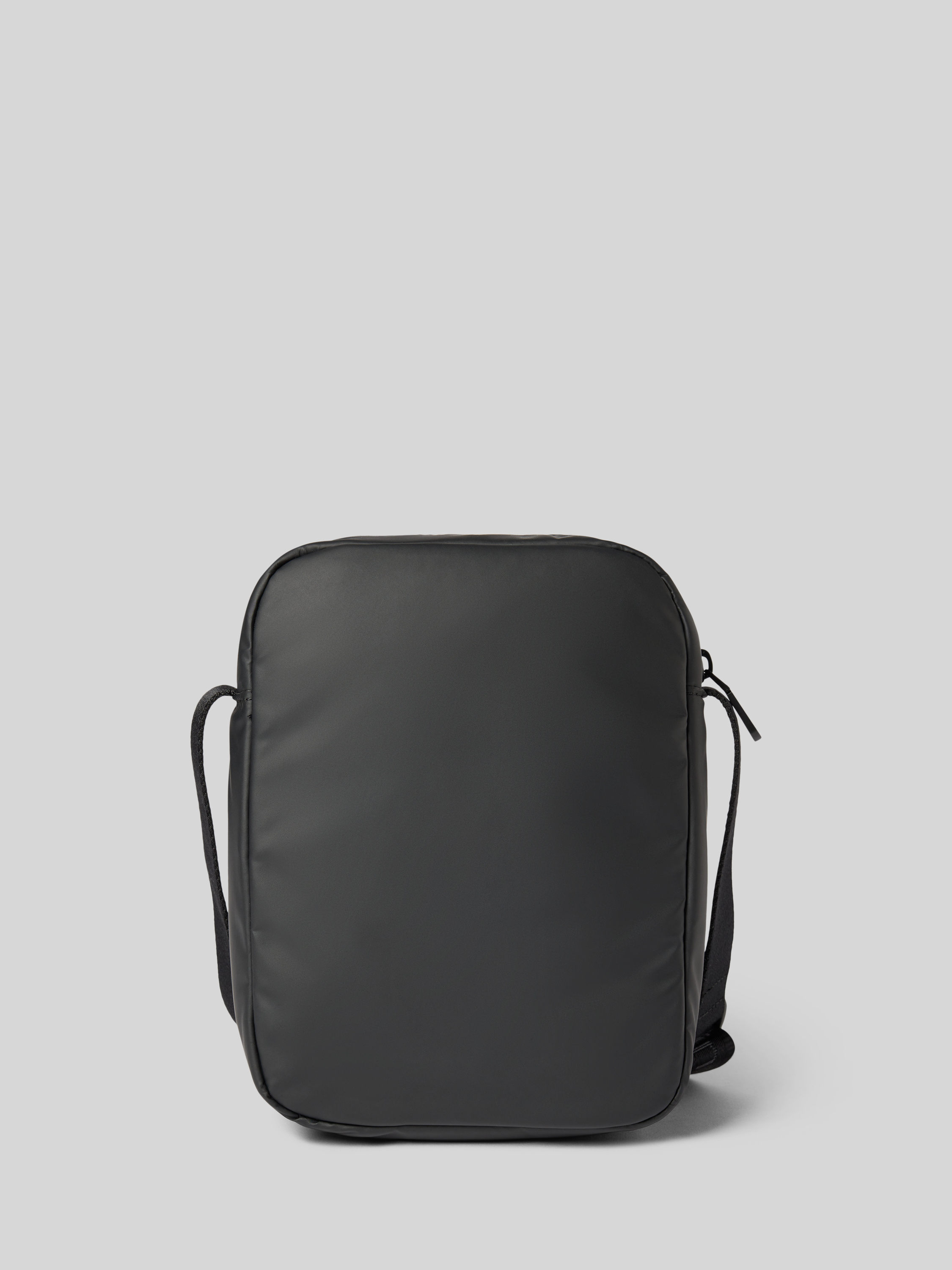 CK Calvin Klein Handtasche mit verstellbarem Schulterriemen und Label ...