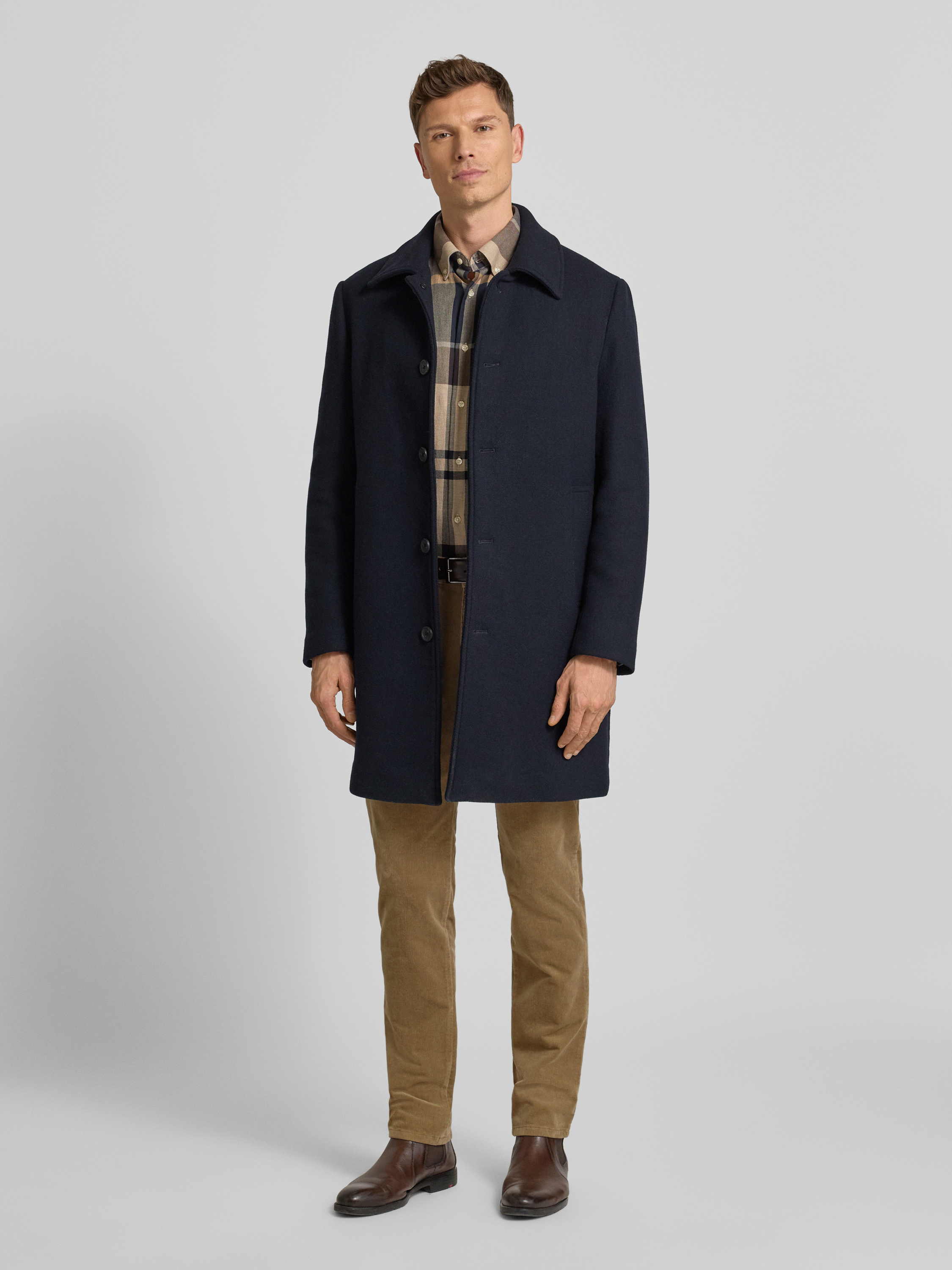 Kup online bugatti Spodnie sztruksowe o kroju modern fit z 5 ...