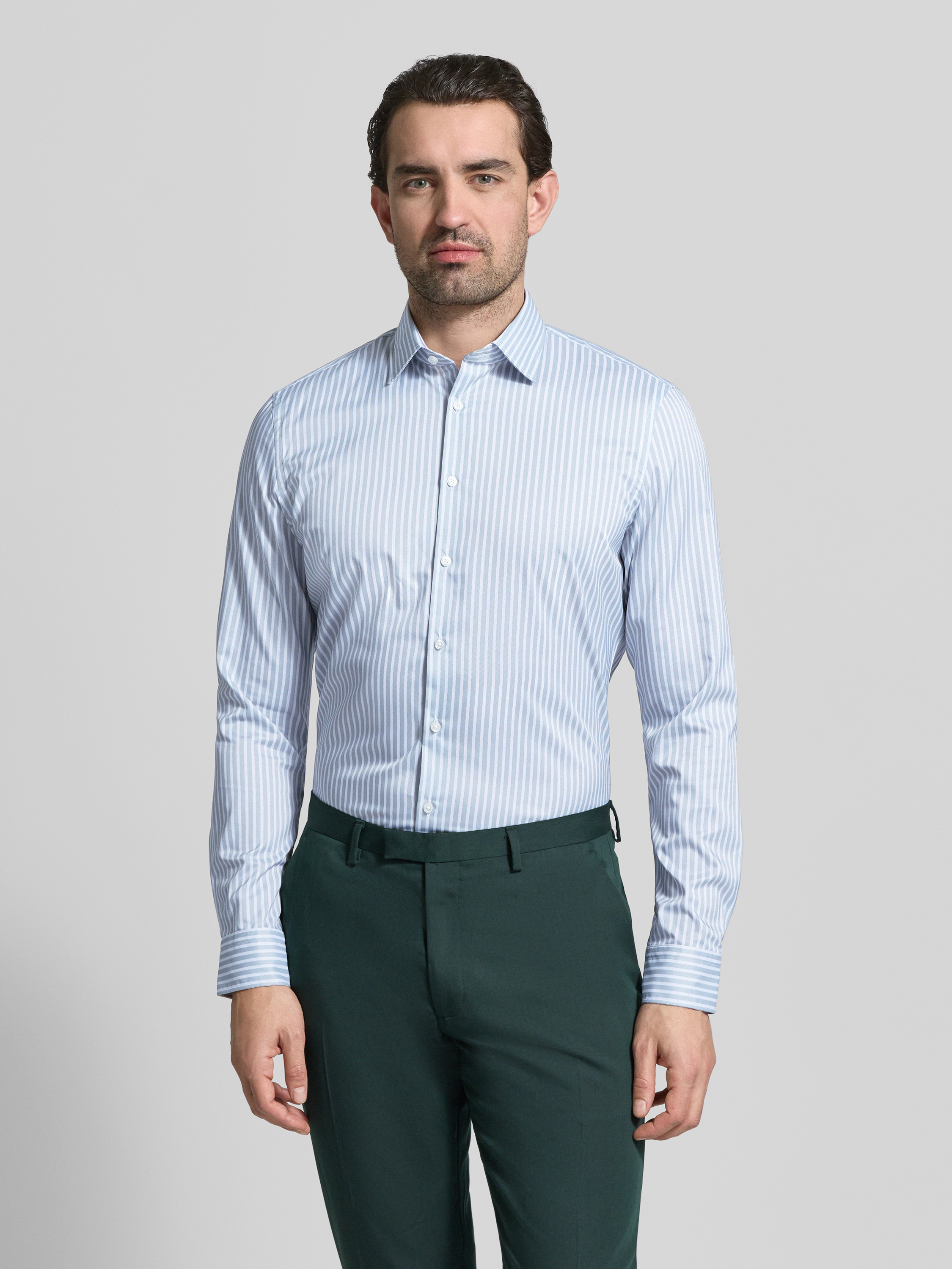 Kup online Jake*s Koszula biznesowa o kroju slim fit z kołnierzykiem ...