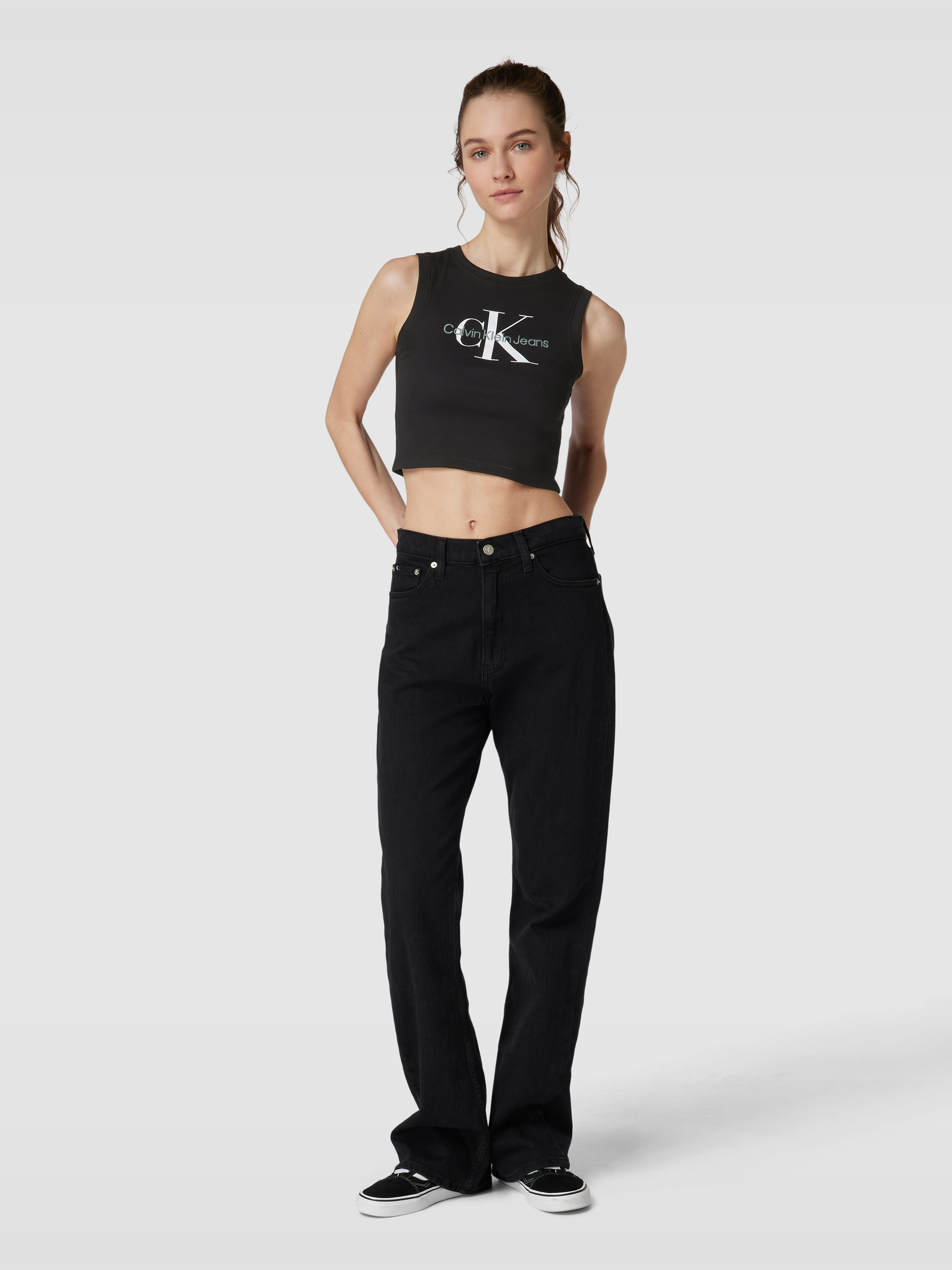 Calvin Klein Jeans Crop Top mit Logo-Print (black) online kaufen