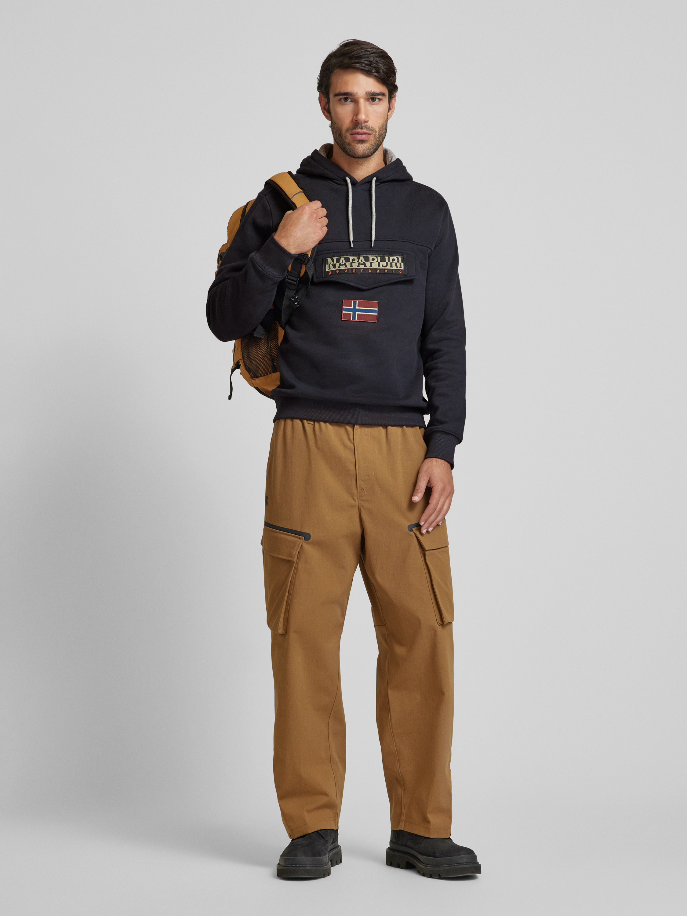 Napapijri Hoodie mit Label-Patch Modell 'BURGEE' (black) online kaufen