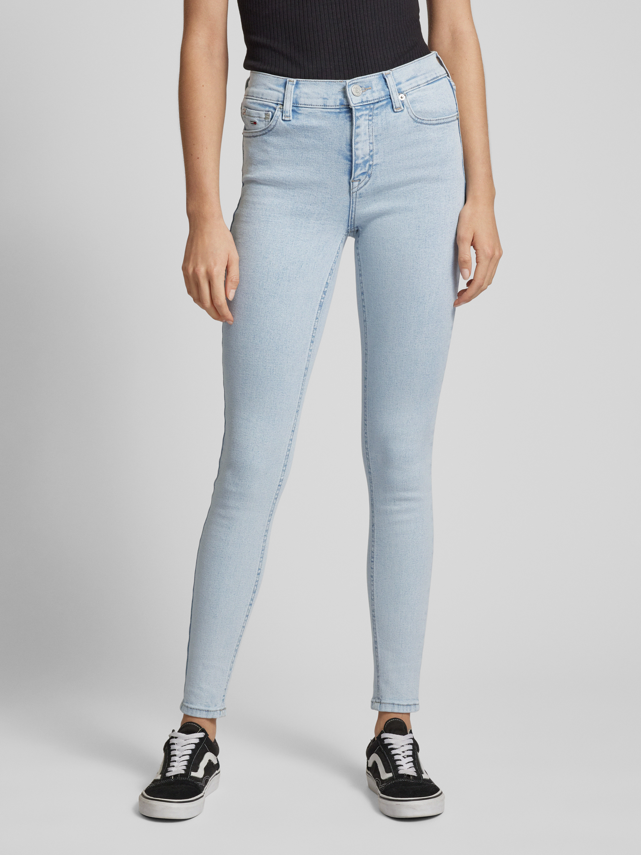 Tommy Jeans Skinny Fit Jeans im 5-Pocket-Design Modell 'NORA' (hellblau ...