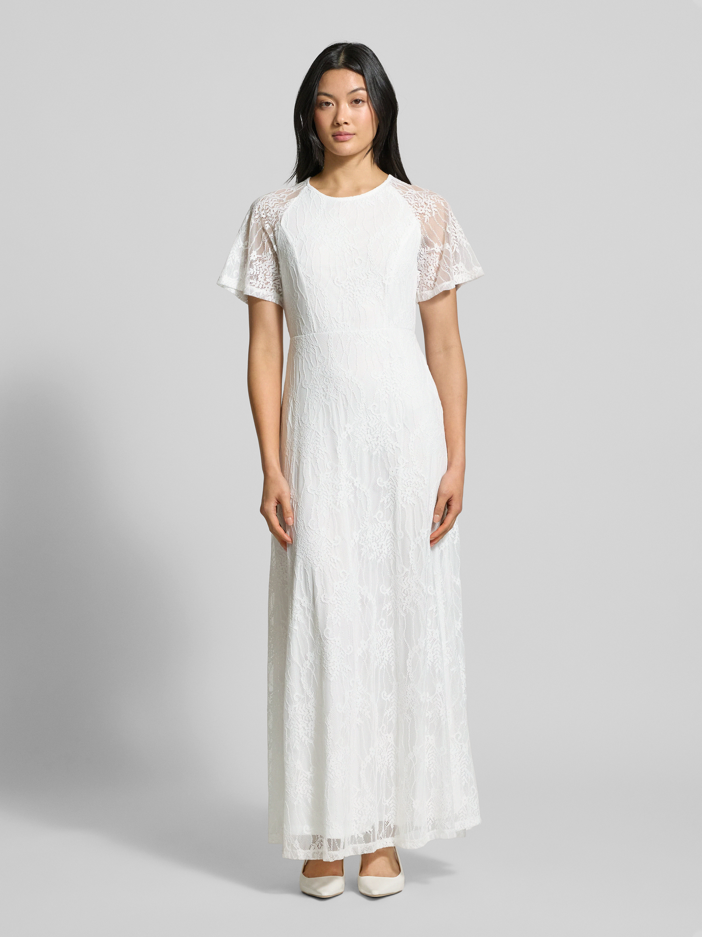 Vila Maxikleid mit Häkelspitze Modell 'EMMA' (weiss) online kaufen