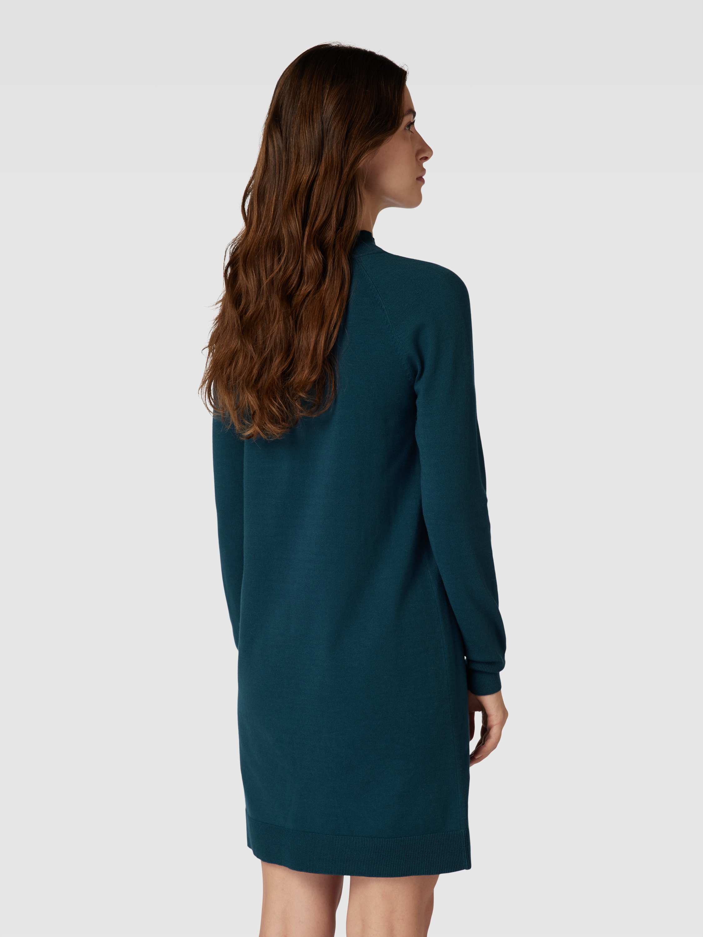 comma Knielange gebreide jurk met kleine opstaande kraag in petrol online kopen | P&C