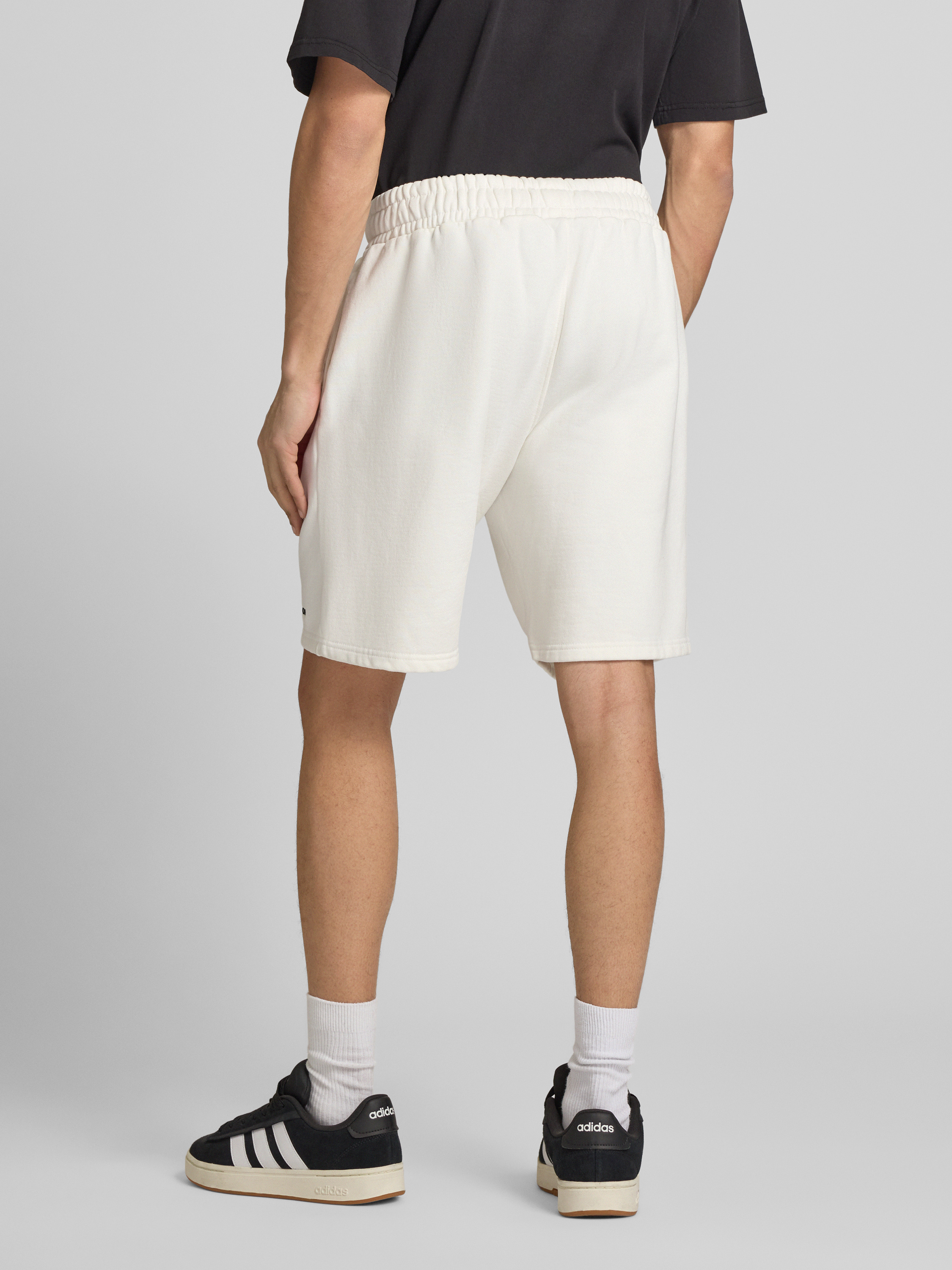 PEGADOR Sweatshorts met elastische band en gestikt logo in offwhite ...