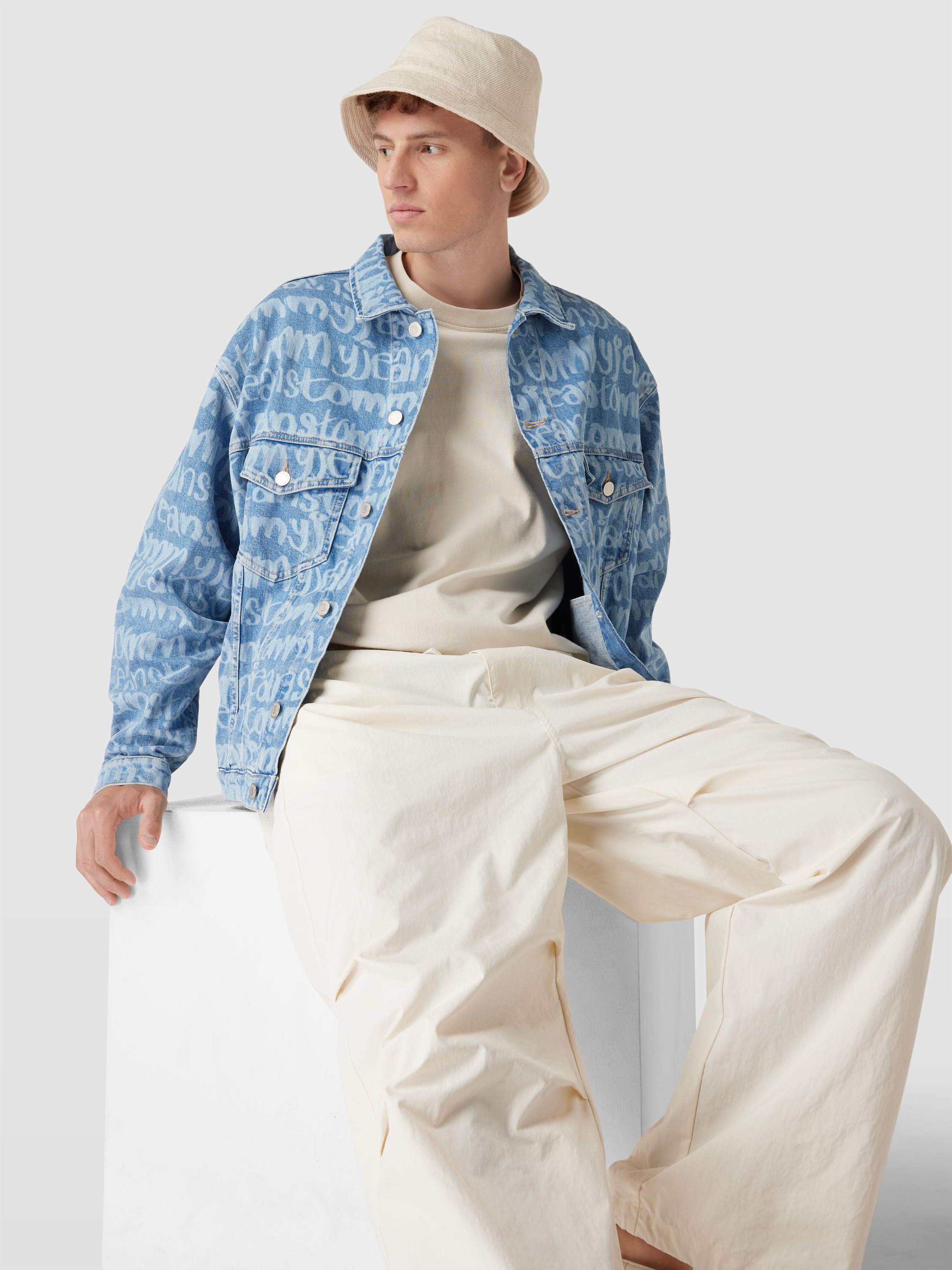 Tommy Jeans Oversized jeansjack met labeldetail, model 'AIDEN' in ...
