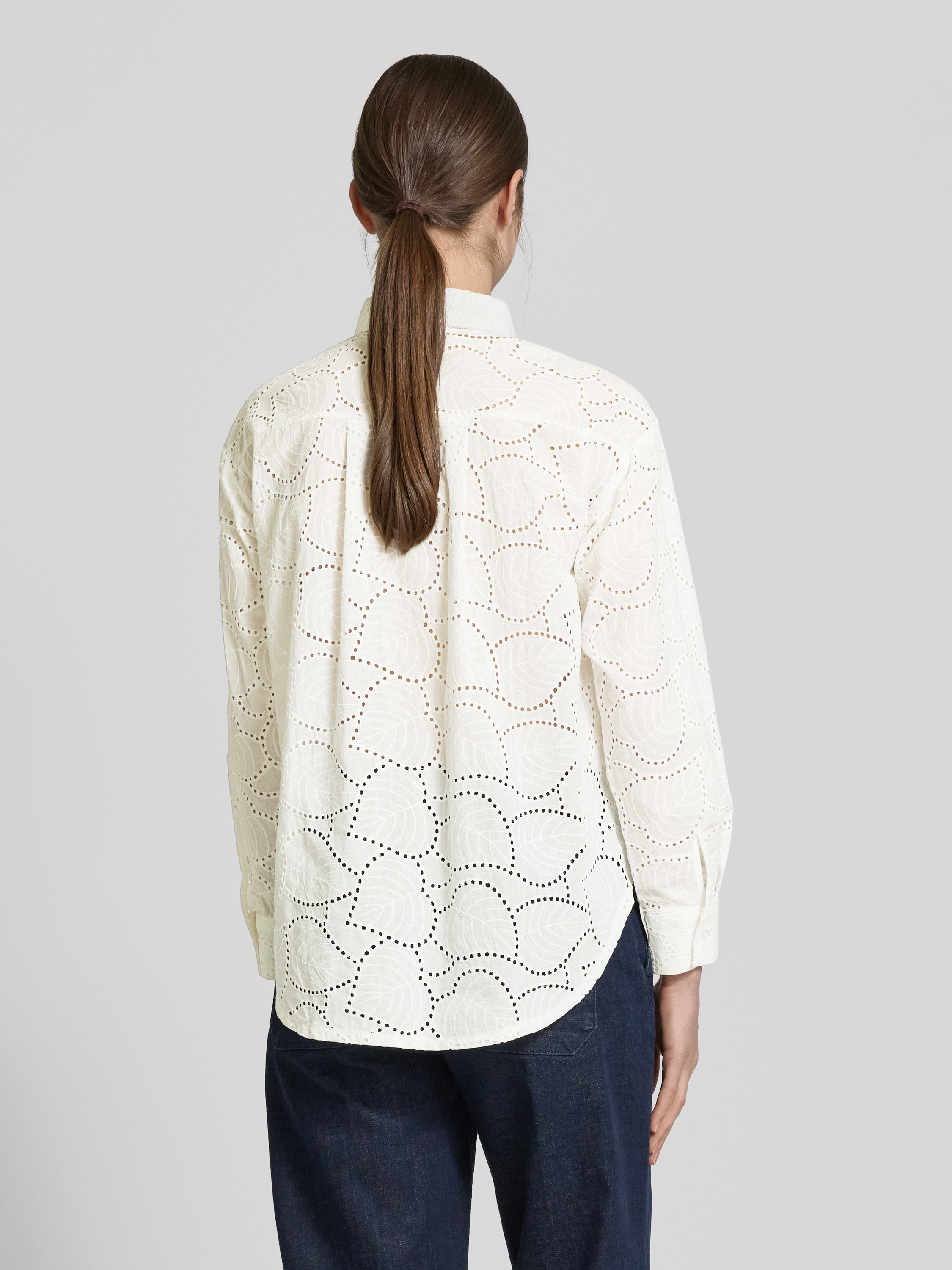 ZABAIONE Regular Fit Hemdbluse mit Lochstickerei Modell 'Ha44zel ...