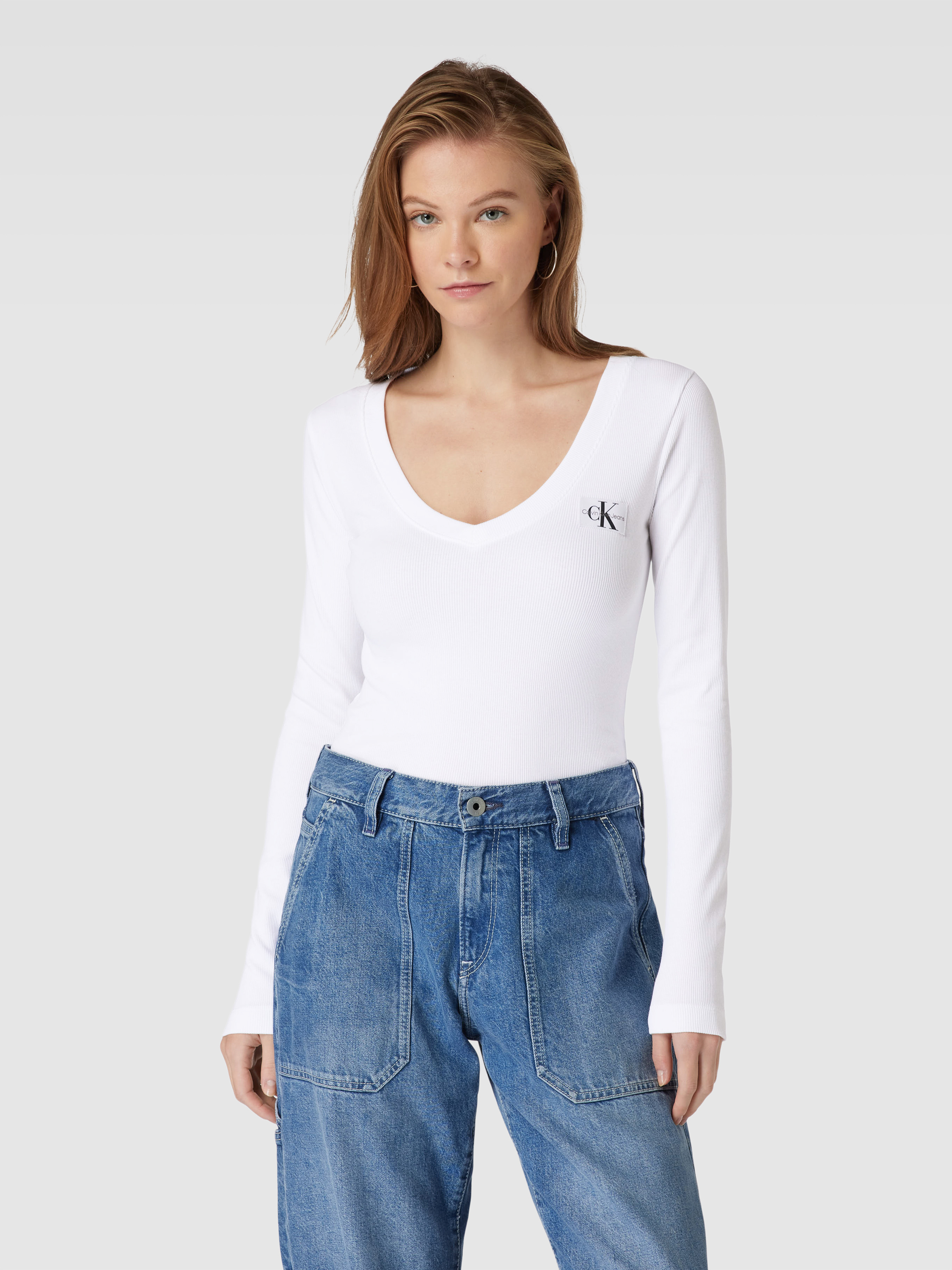 Calvin Klein Jeans Longsleeve mit Label-Patch (weiss) online kaufen