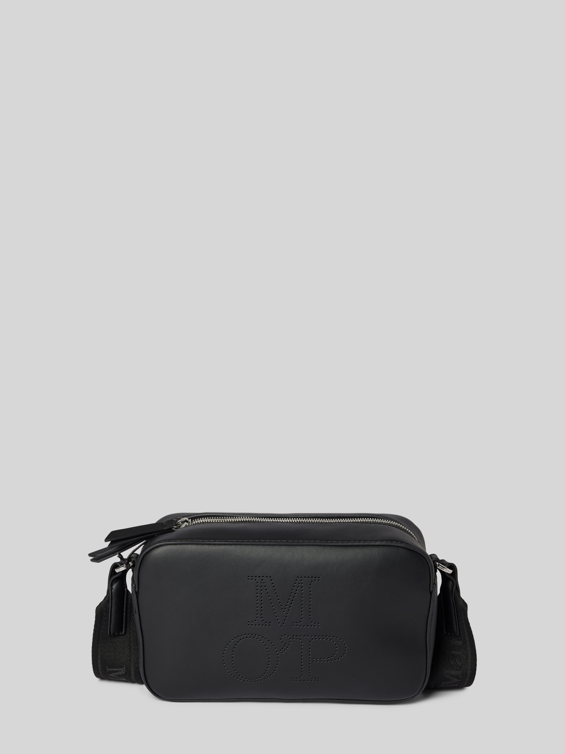 Marc O'Polo Camera-Bag aus einer Lederalternative mit perforiertem Logo ...