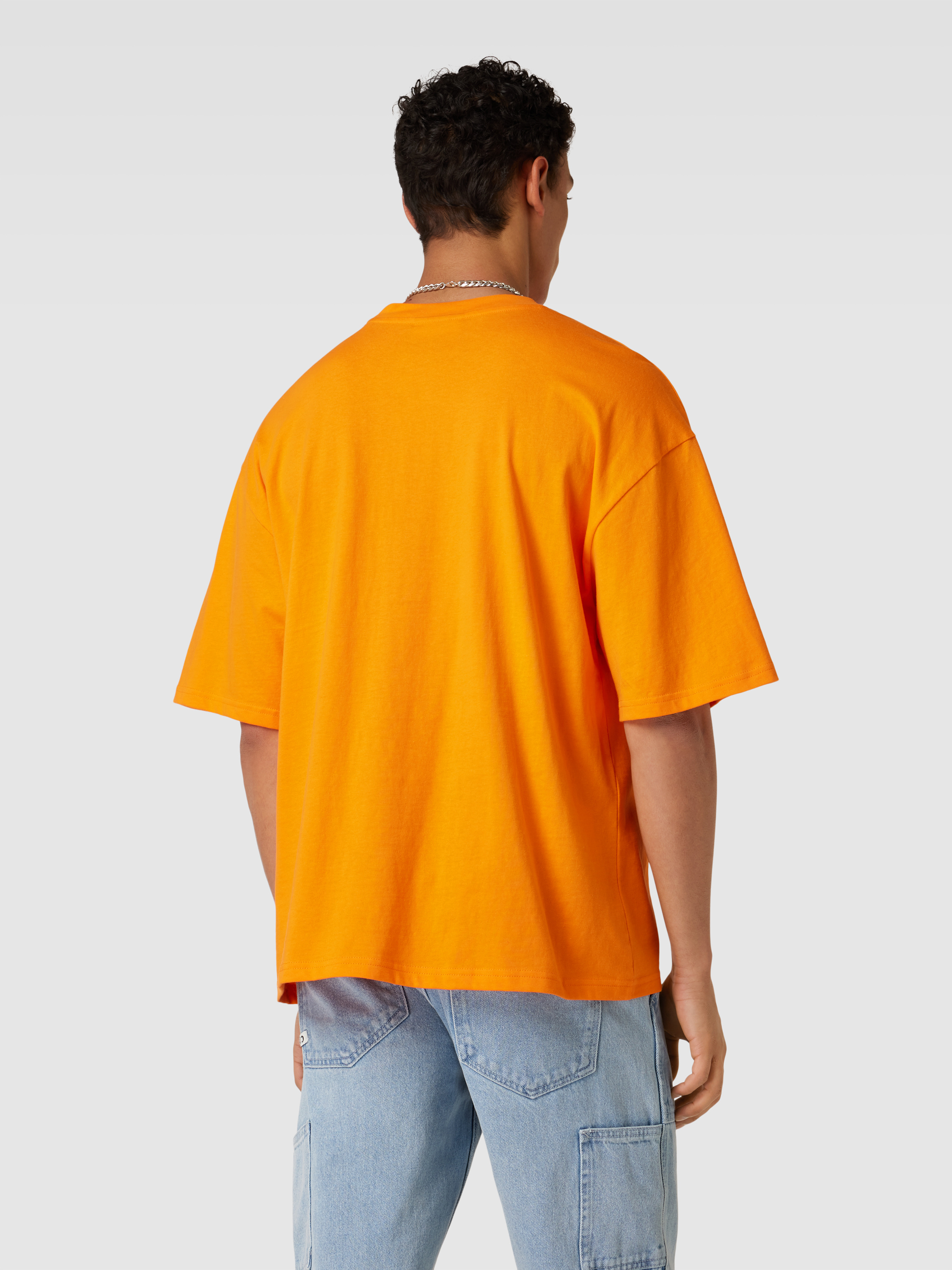 REVIEW Basic oversized T-shirt in oranje online kopen | P&C