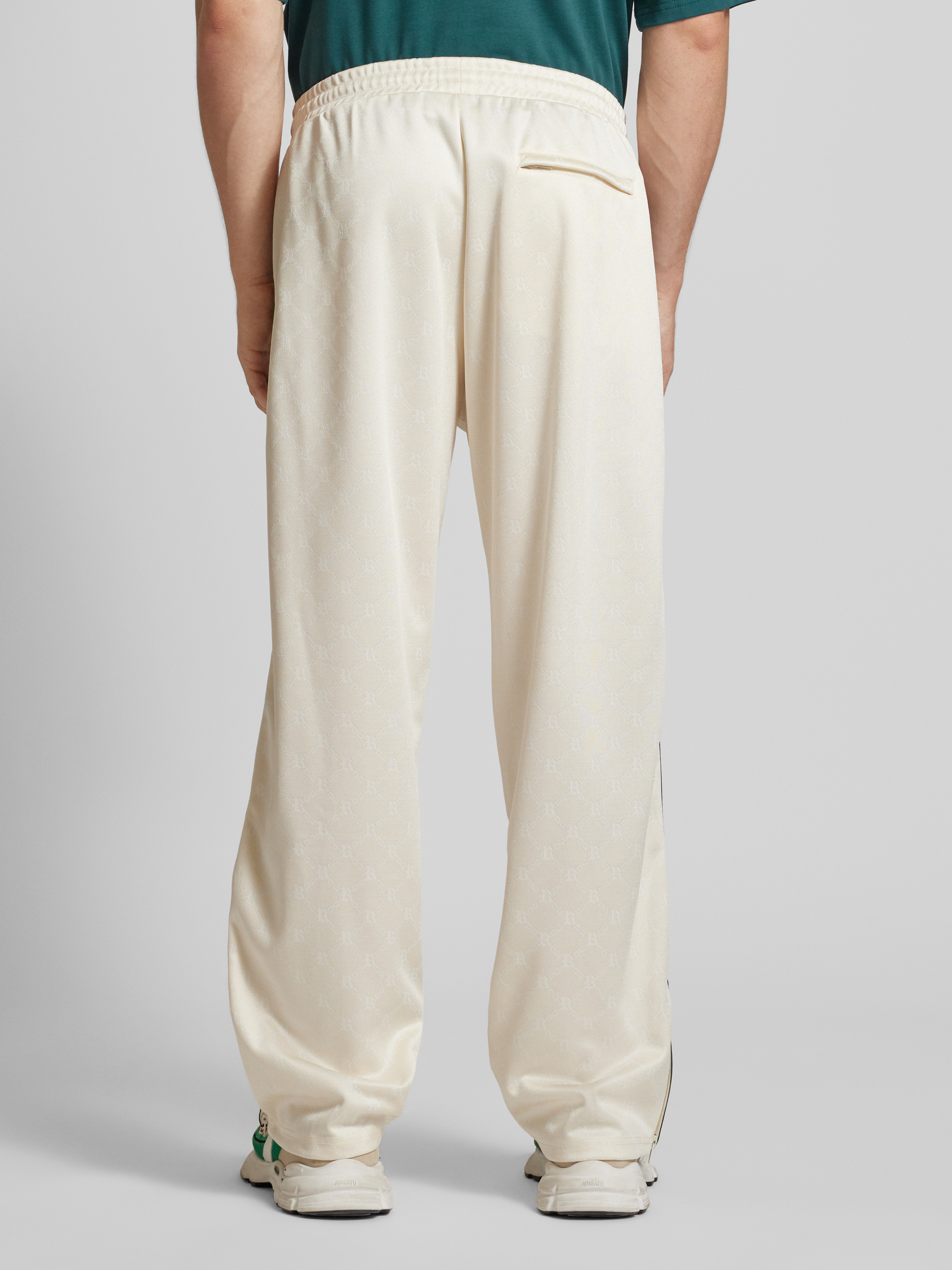 REVIEW Regular Fit Sweatpants mit fixierten Bügelfalten (ecru) online ...