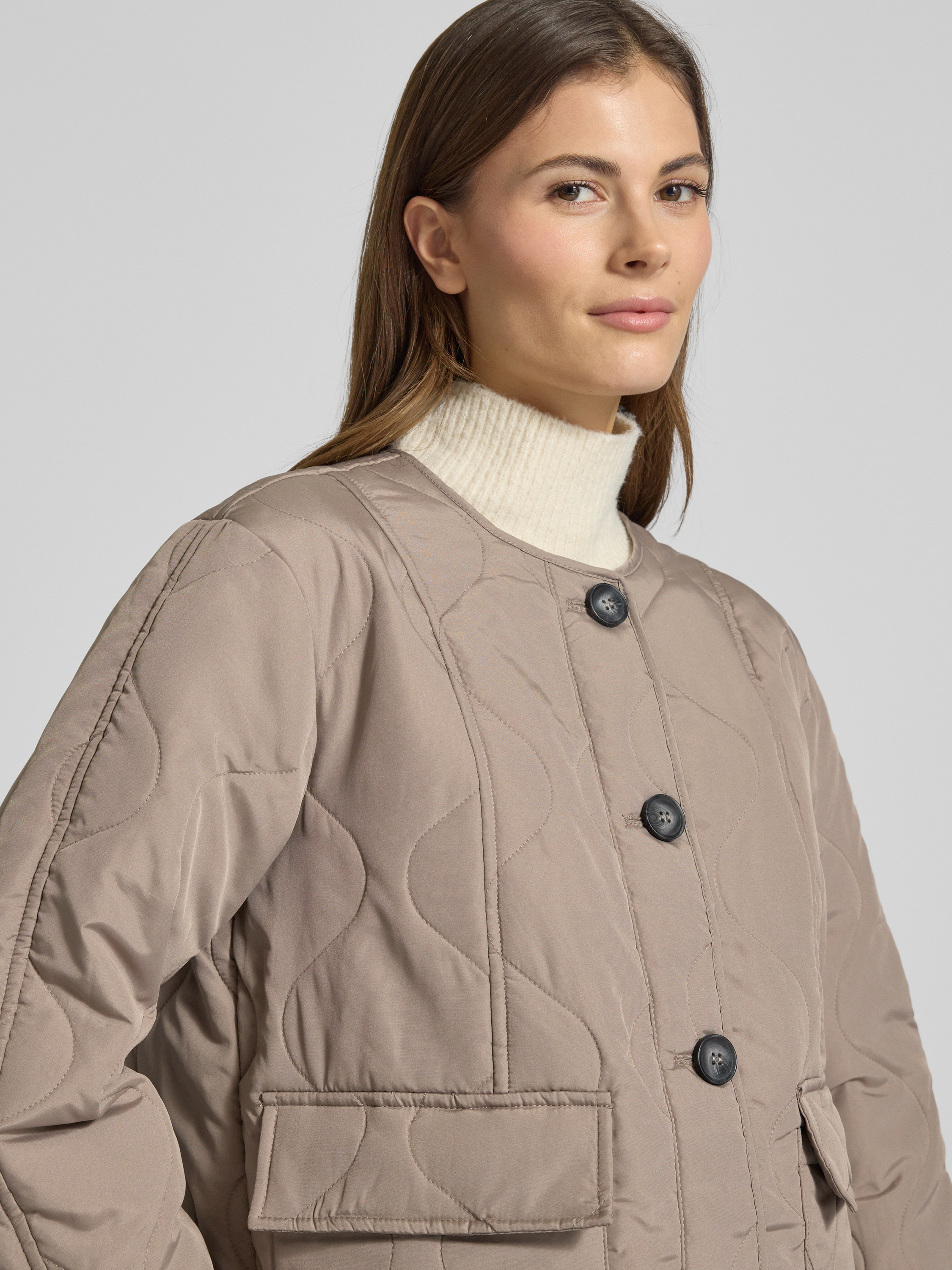 Vero Moda Regular Fit Steppjacke mit Pattentaschen Modell 'MILLIE ...