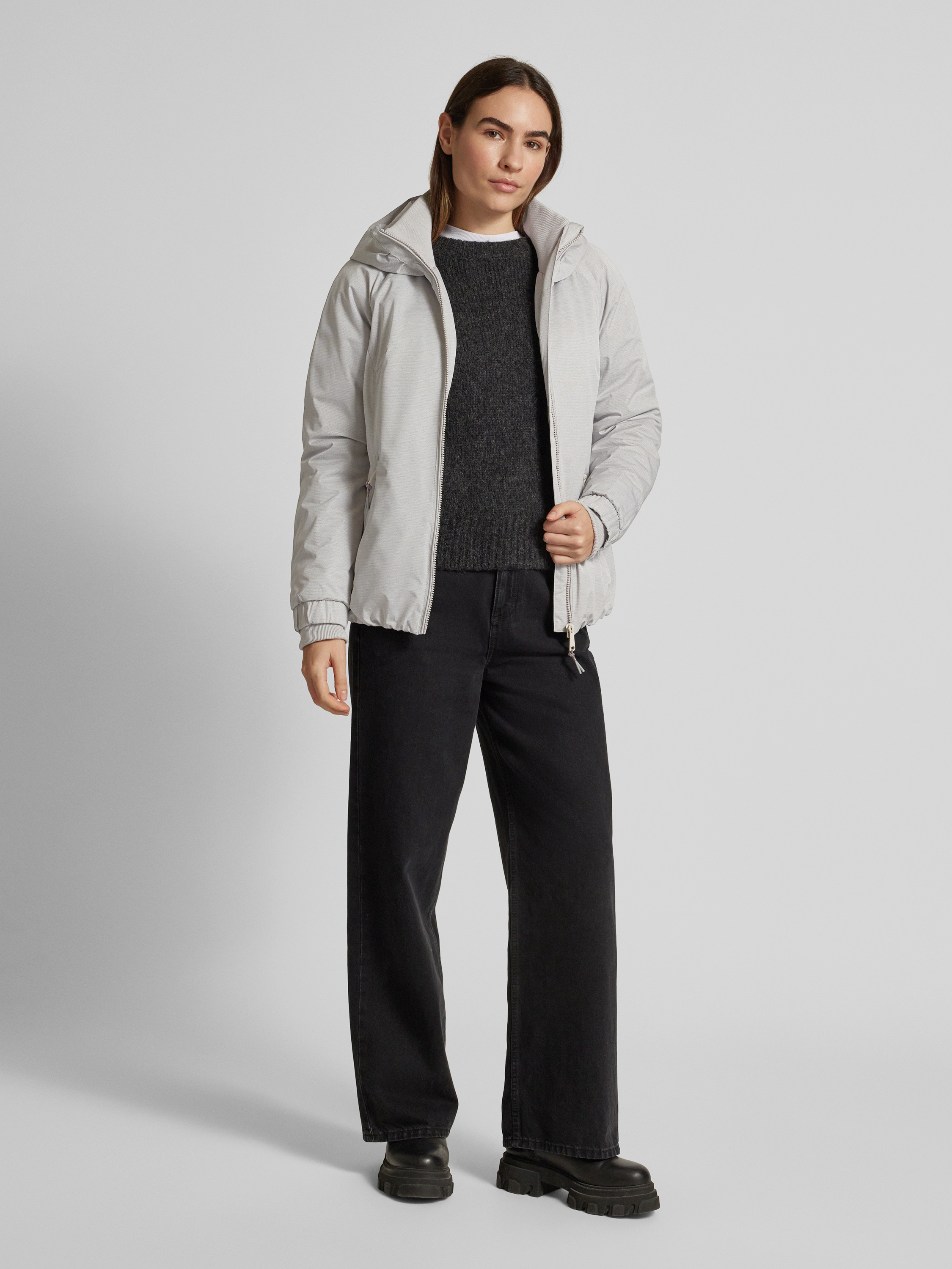 Ragwear Jacke mit Reißverschlusstaschen Modell 'Dizzie' (hellgrau ...