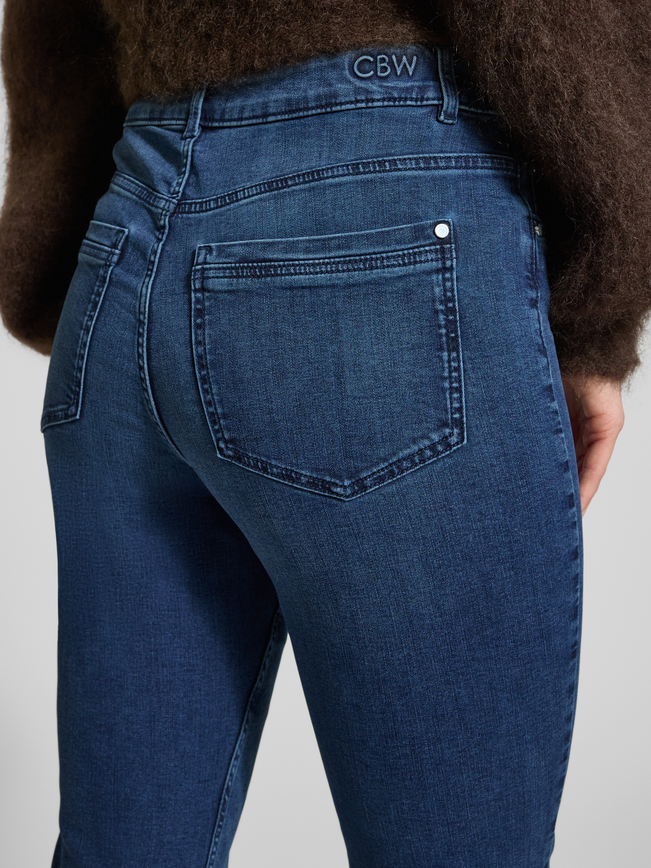 Christian Berg Woman Flared Jeans mit Knopfverschluss (marine melange ...