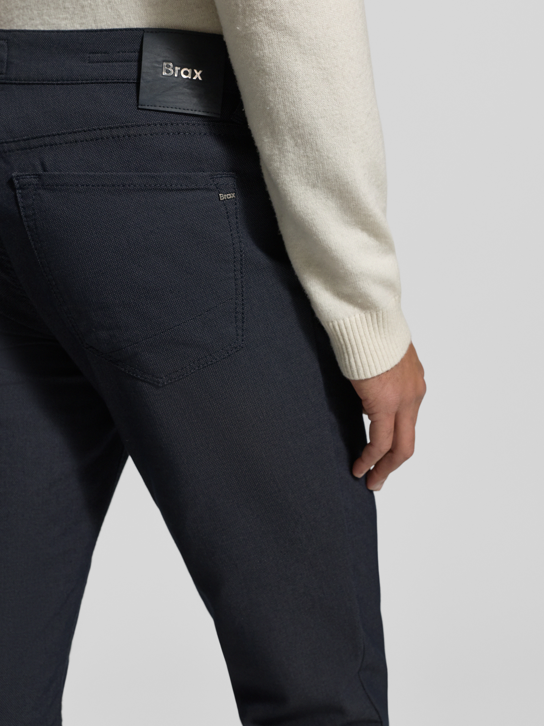 Brax Slim Fit Stoffhose mit 5-Pocket-Design Modell 'Chuck' (marine) online kaufen