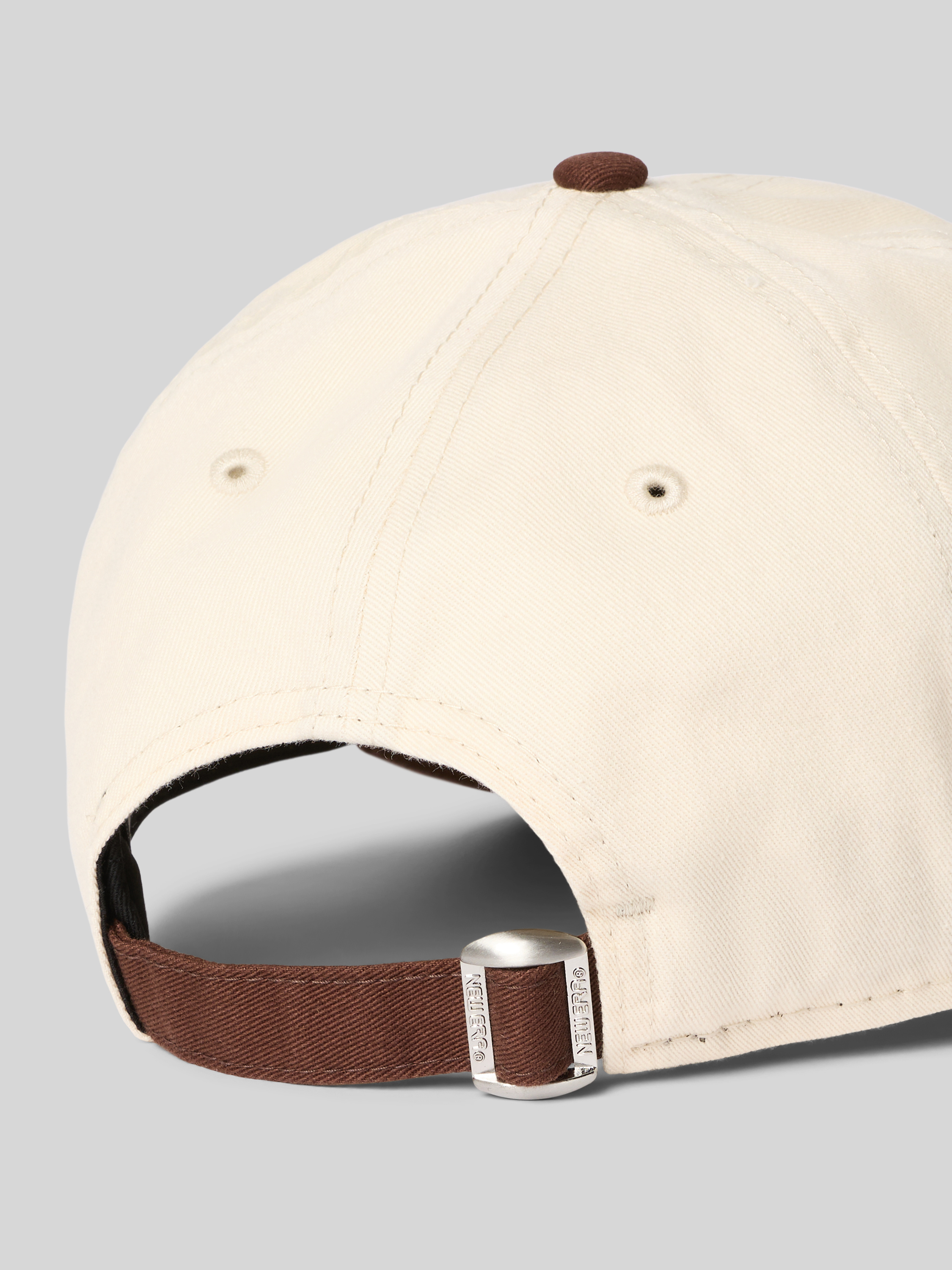 New Era Cap mit Stitchings Modell 'MINI WASHED 9TWENTY®' (mittelbraun ...