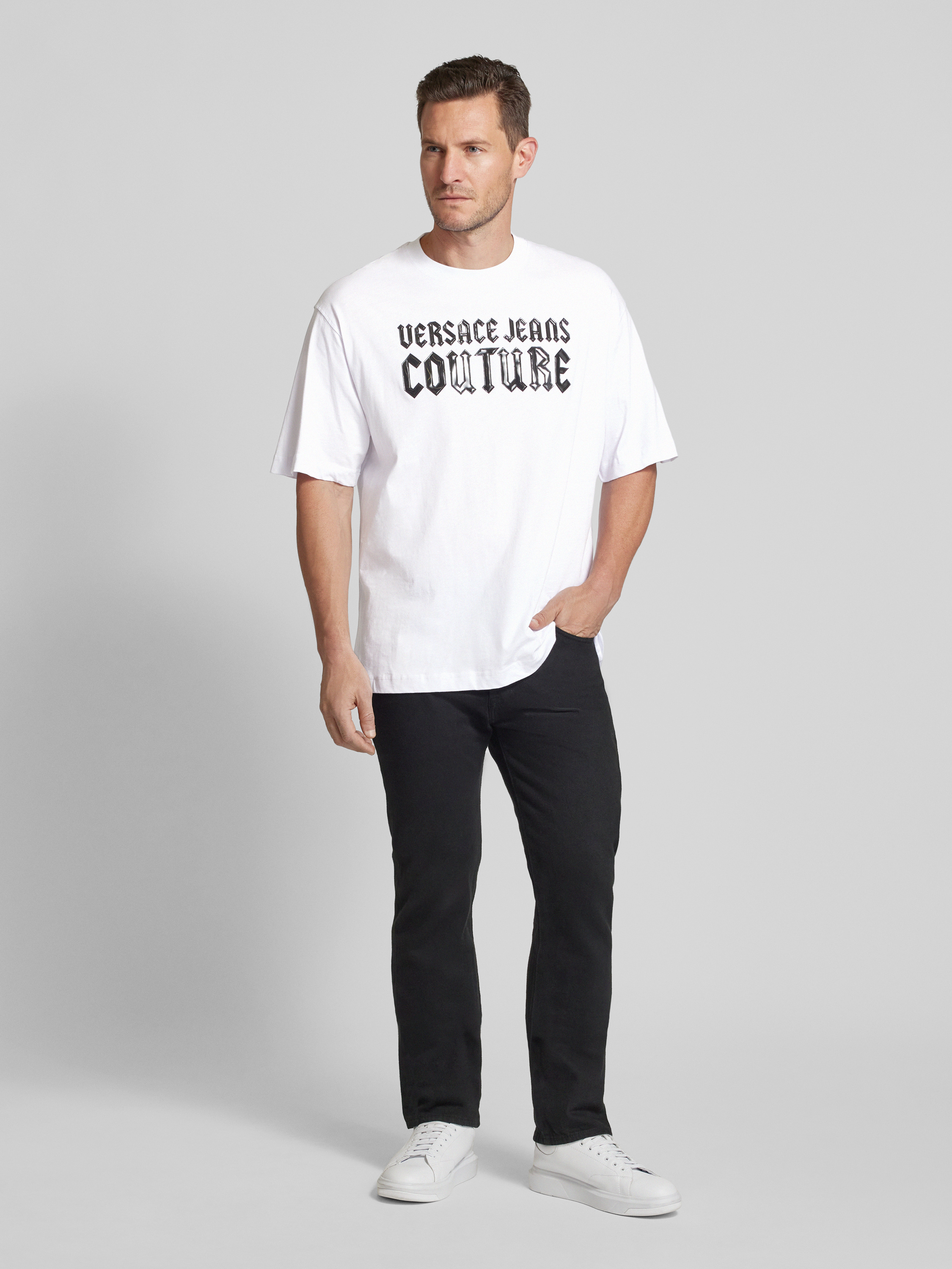 Versace Jeans Couture Oversized T-Shirt mit Label-Print (weiss) online ...