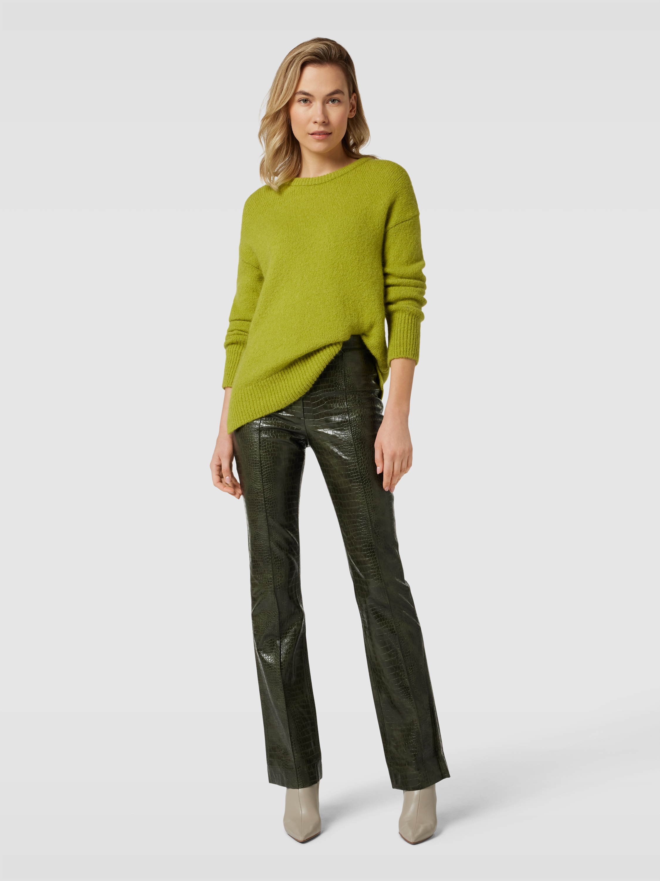 Mango Flared Cut Hose mit Schlangenmuster Modell 'CASSIE' (khaki ...