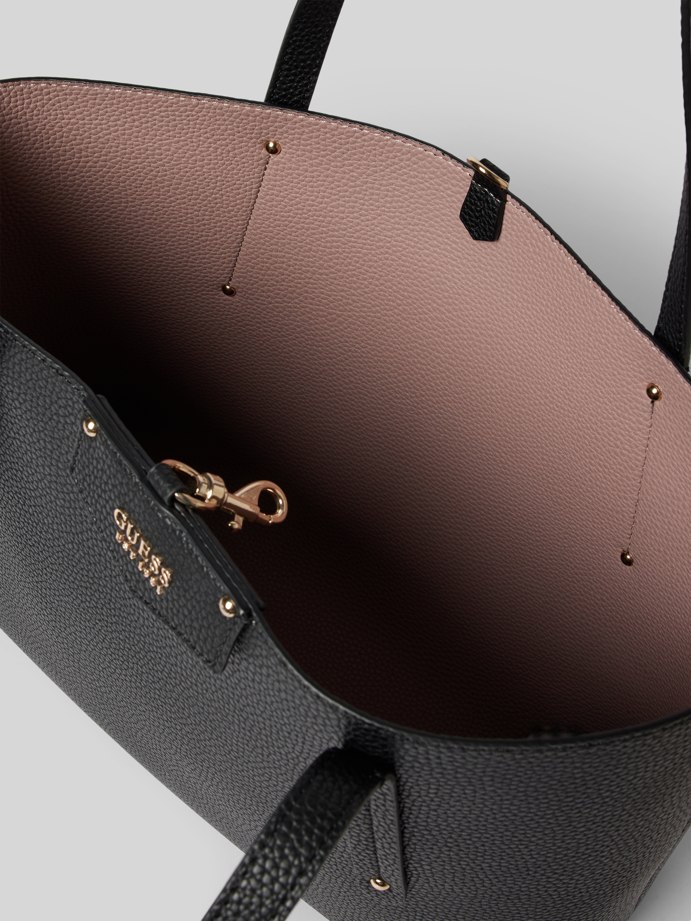 Guess Shopper mit Label-Detail Modell 'BRENTON' (black) online kaufen