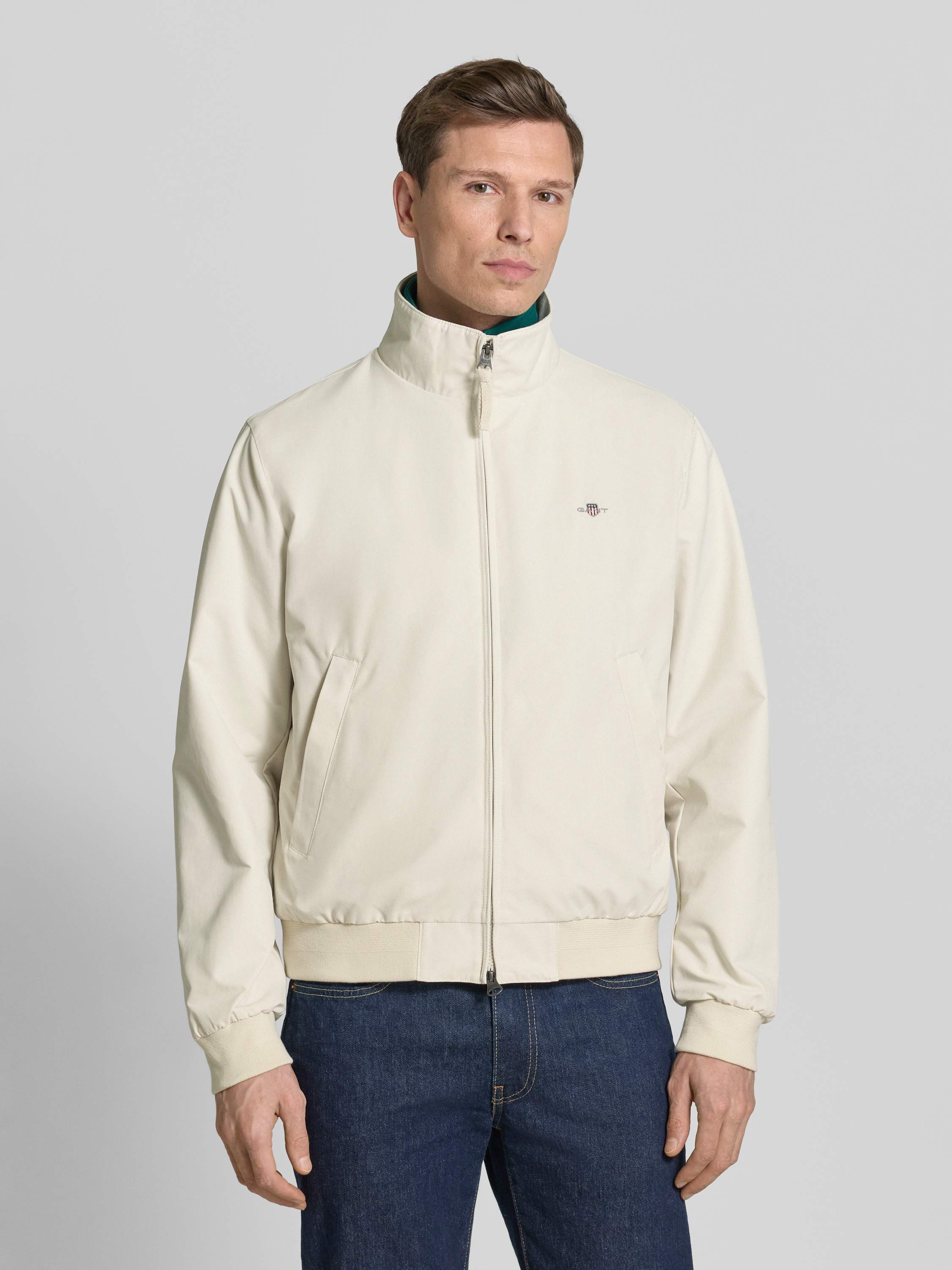 Gant Jack met opstaande kraag en tweewegsritssluiting in beige online ...