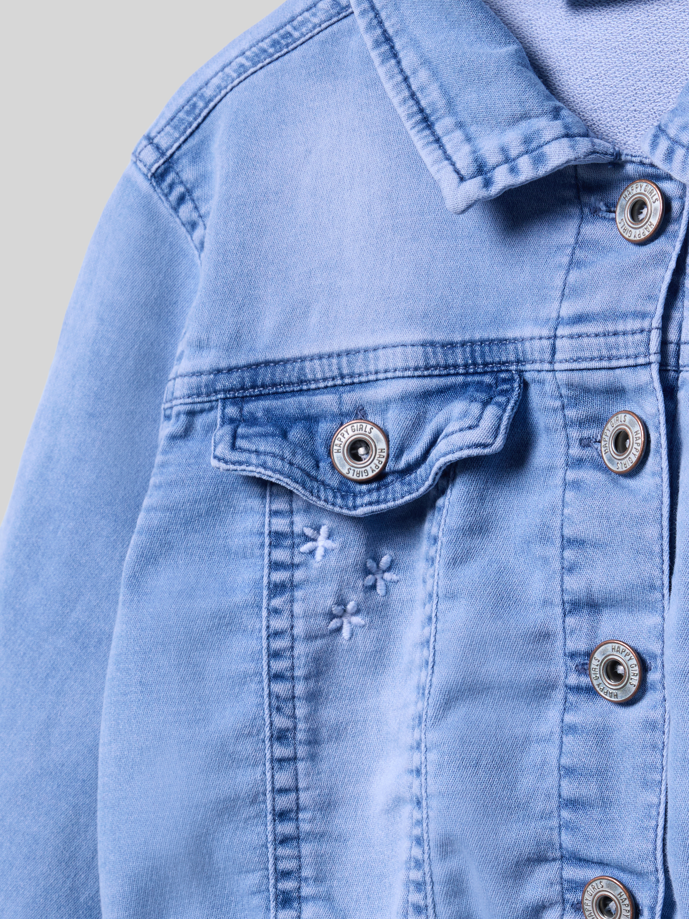 Kup online Happy Girls Kurtka jeansowa z haftami i kieszeniami na ...