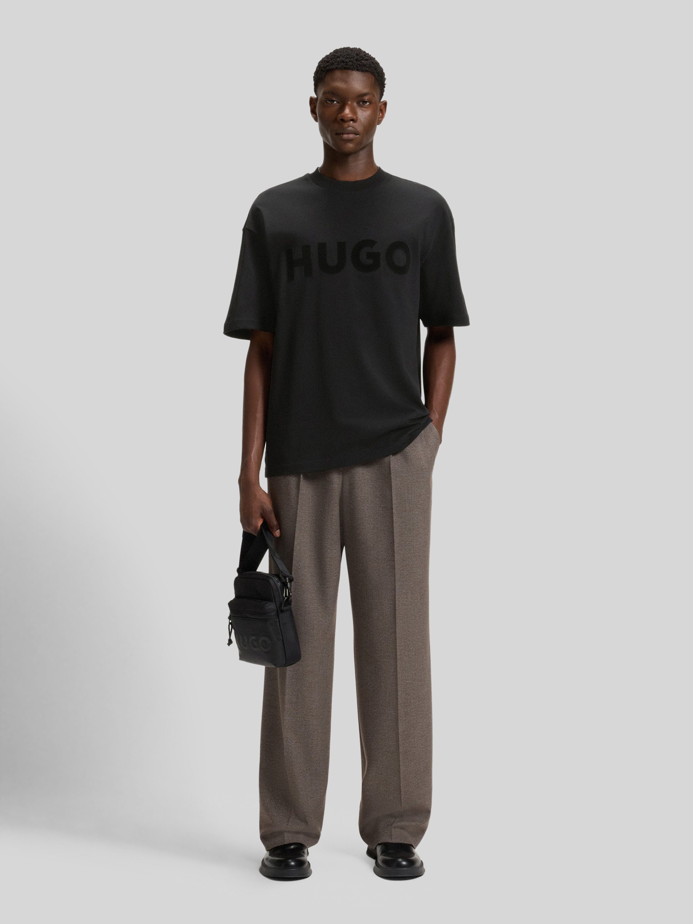 Kup online HUGO T-shirt o kroju oversized z czystej bawełny model ...