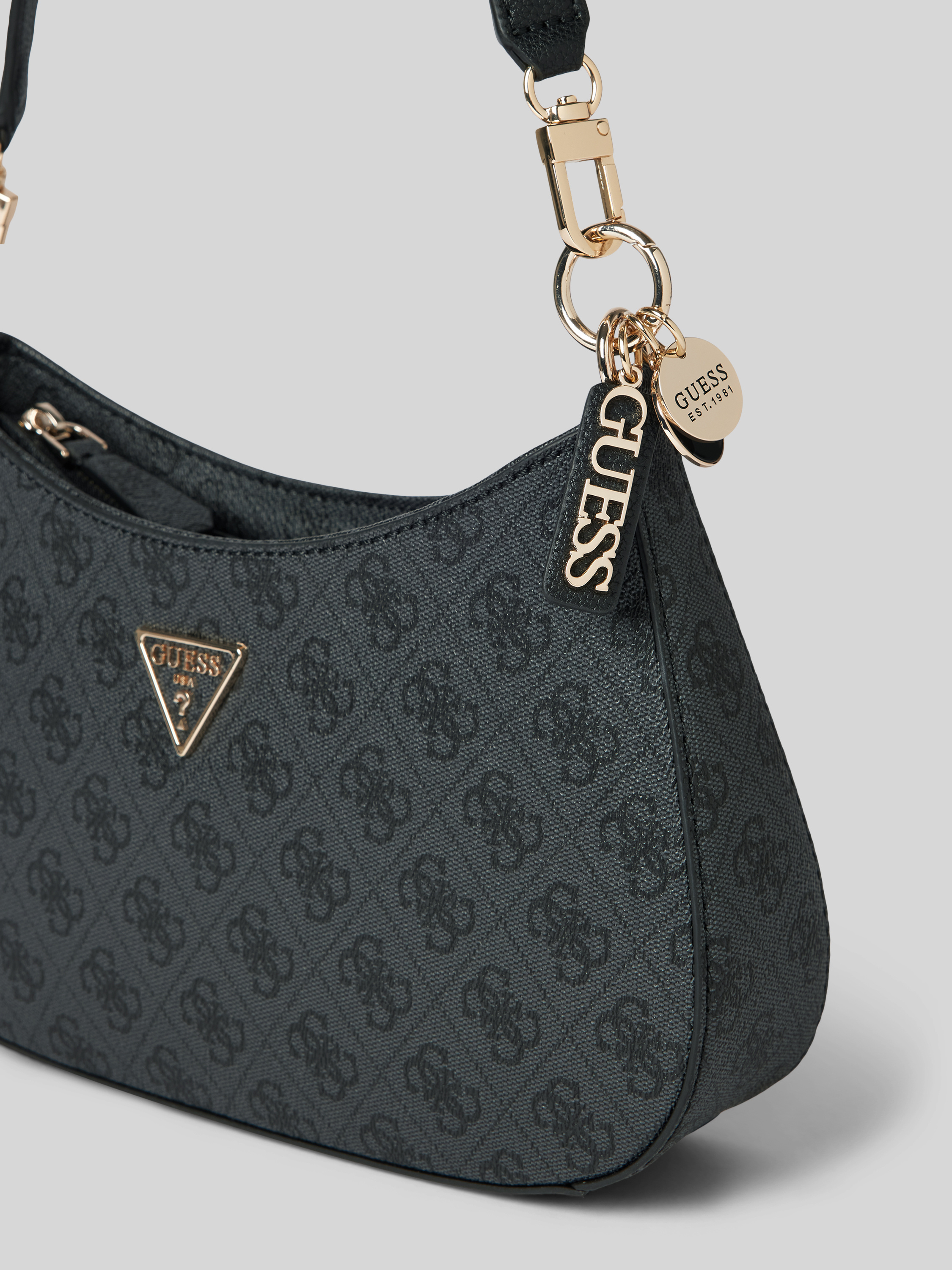 Guess Handtasche mit Label-Anhänger Modell 'NOELLE' (anthrazit) online ...