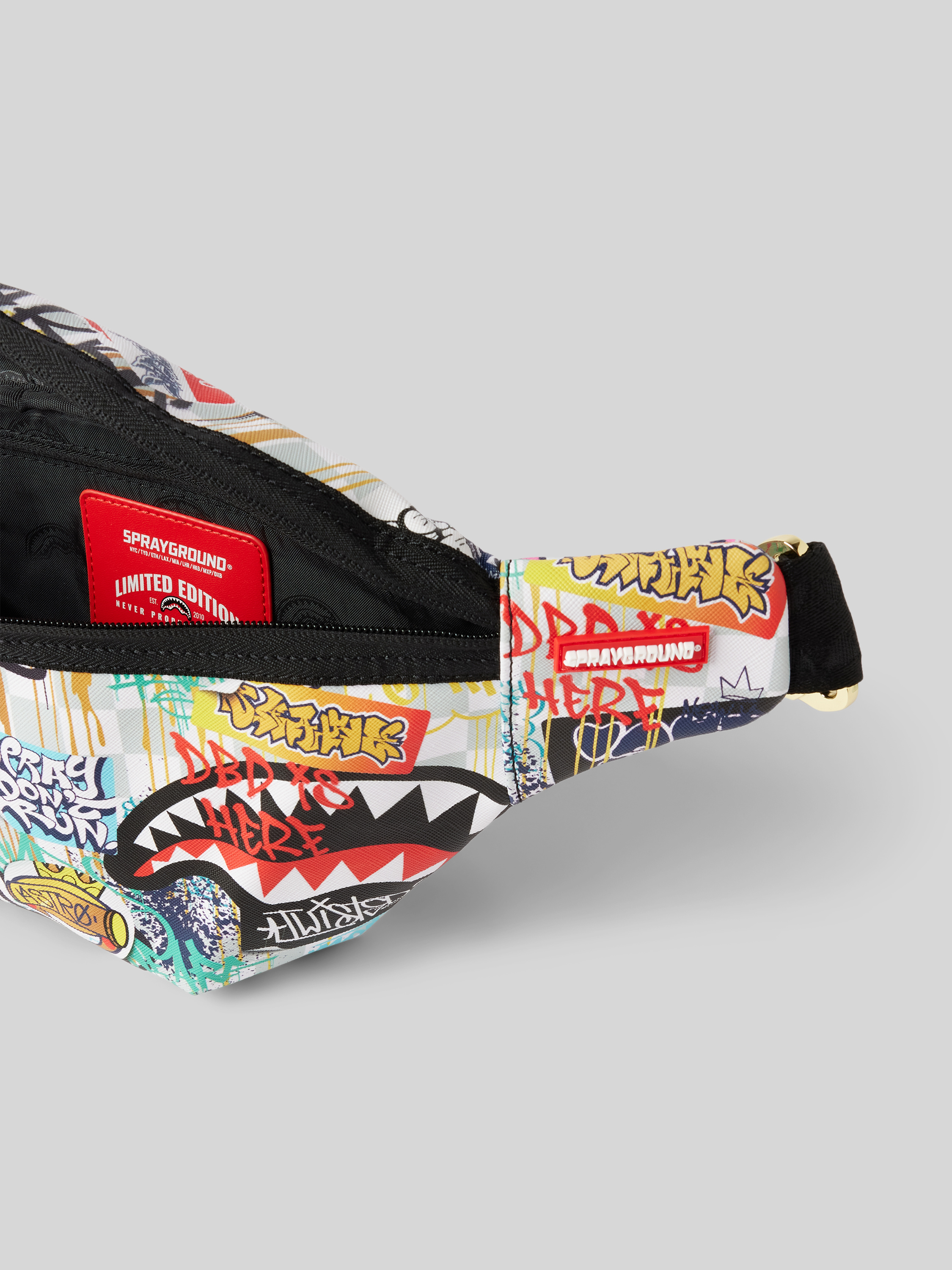 Sprayground Bauchtasche mit Label-Badge Modell 'SIP THE RIZZ CREAM ...
