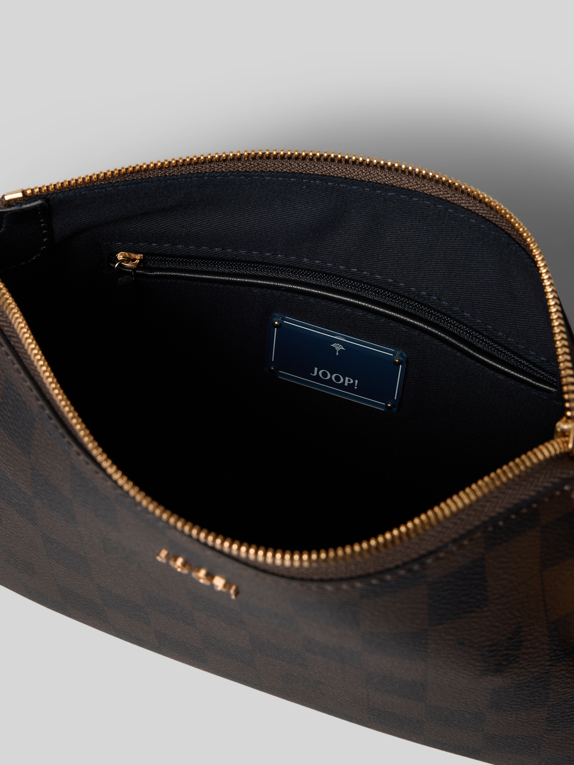 Kup online JOOP! Torebka z aplikacją z logo model ‘jasmina’ (ciemnobrązowy)