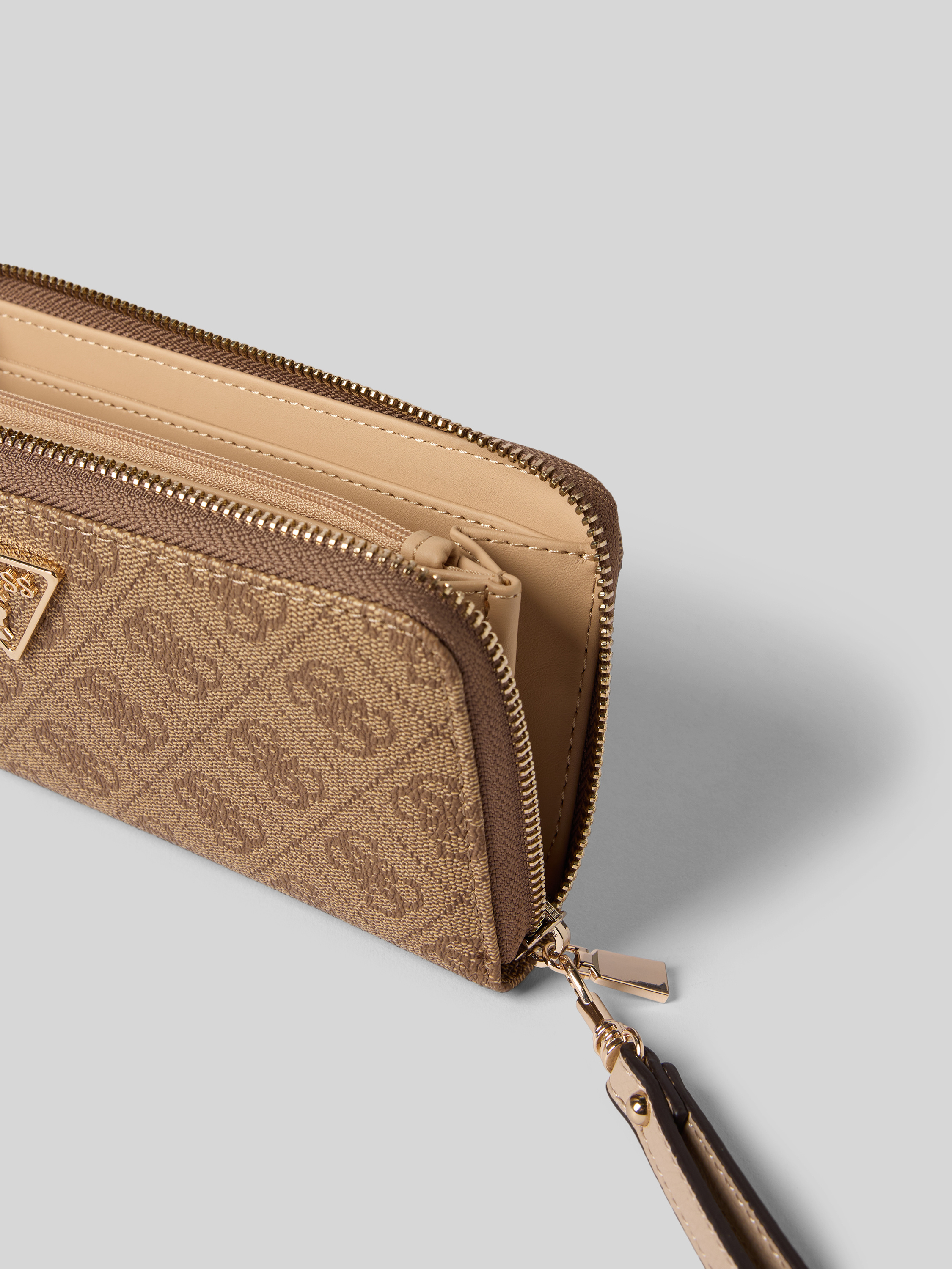 Guess Portemonnaie mit Label-Applikation Modell 'LAUREL II' (hellbraun ...