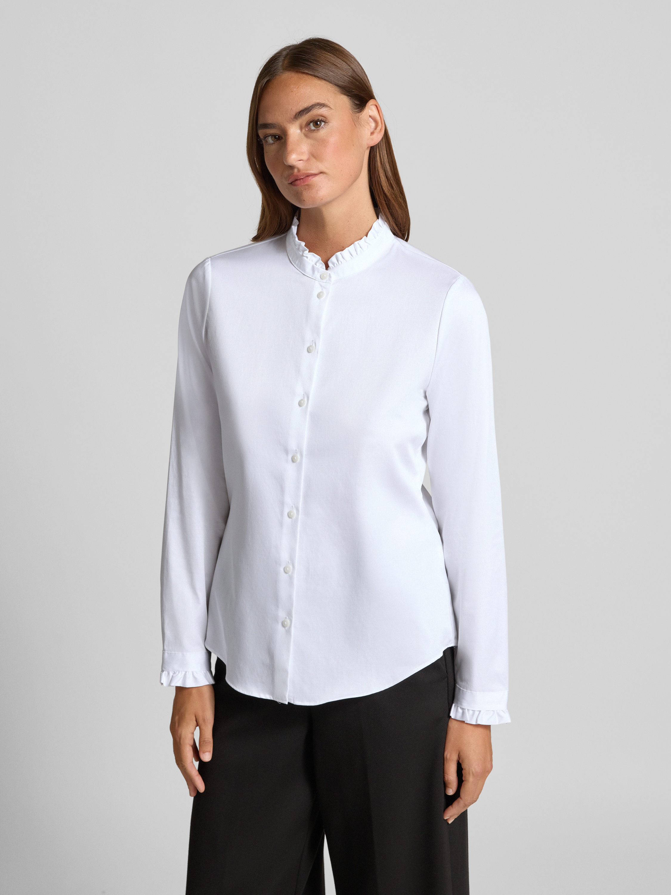 ETERNA Slim fit overhemdblouse met opstaande kraag en ruches in wit ...