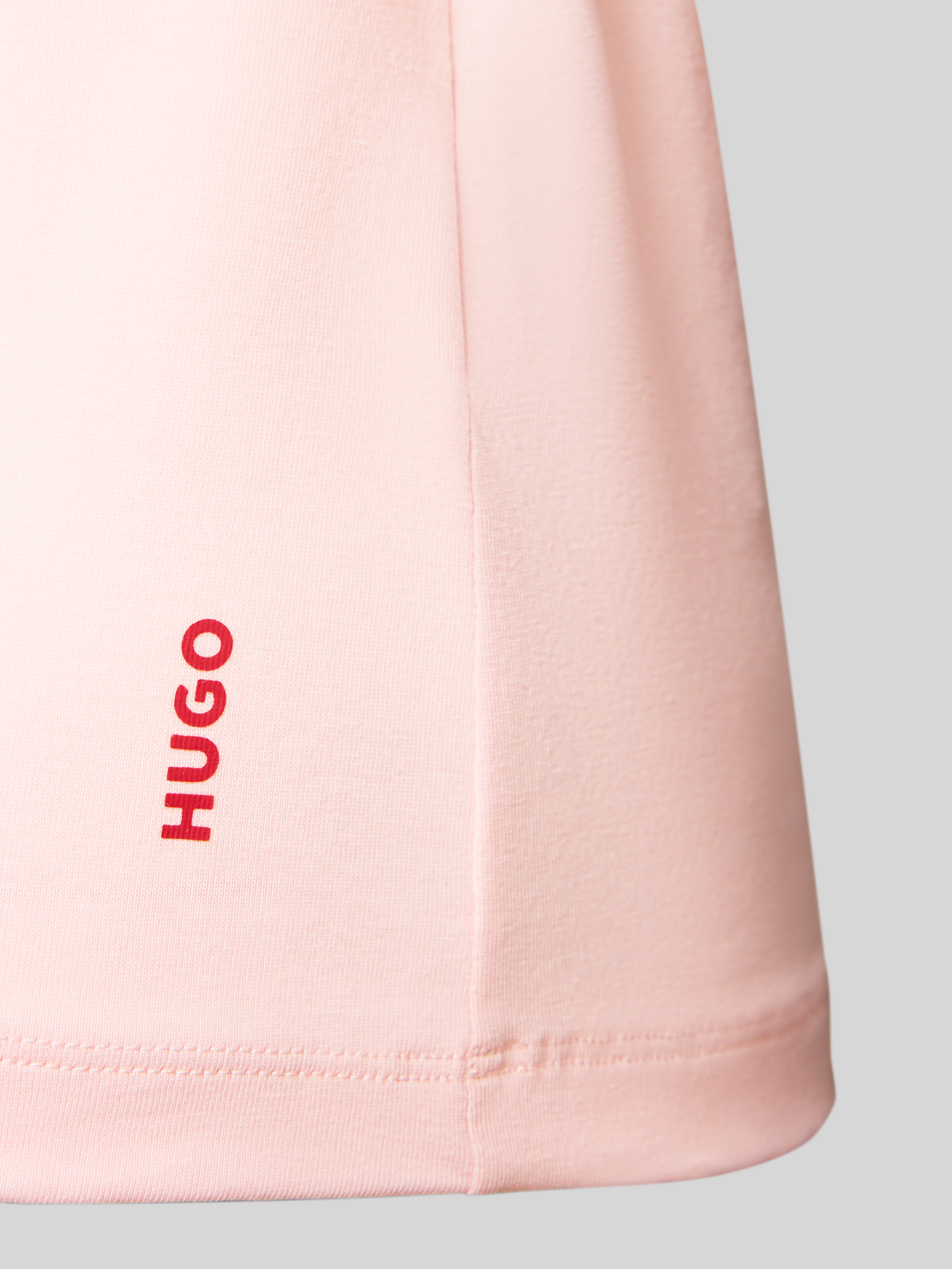 Kup online HUGO T-shirt o dopasowanym kroju z mieszanki bawełny w ...