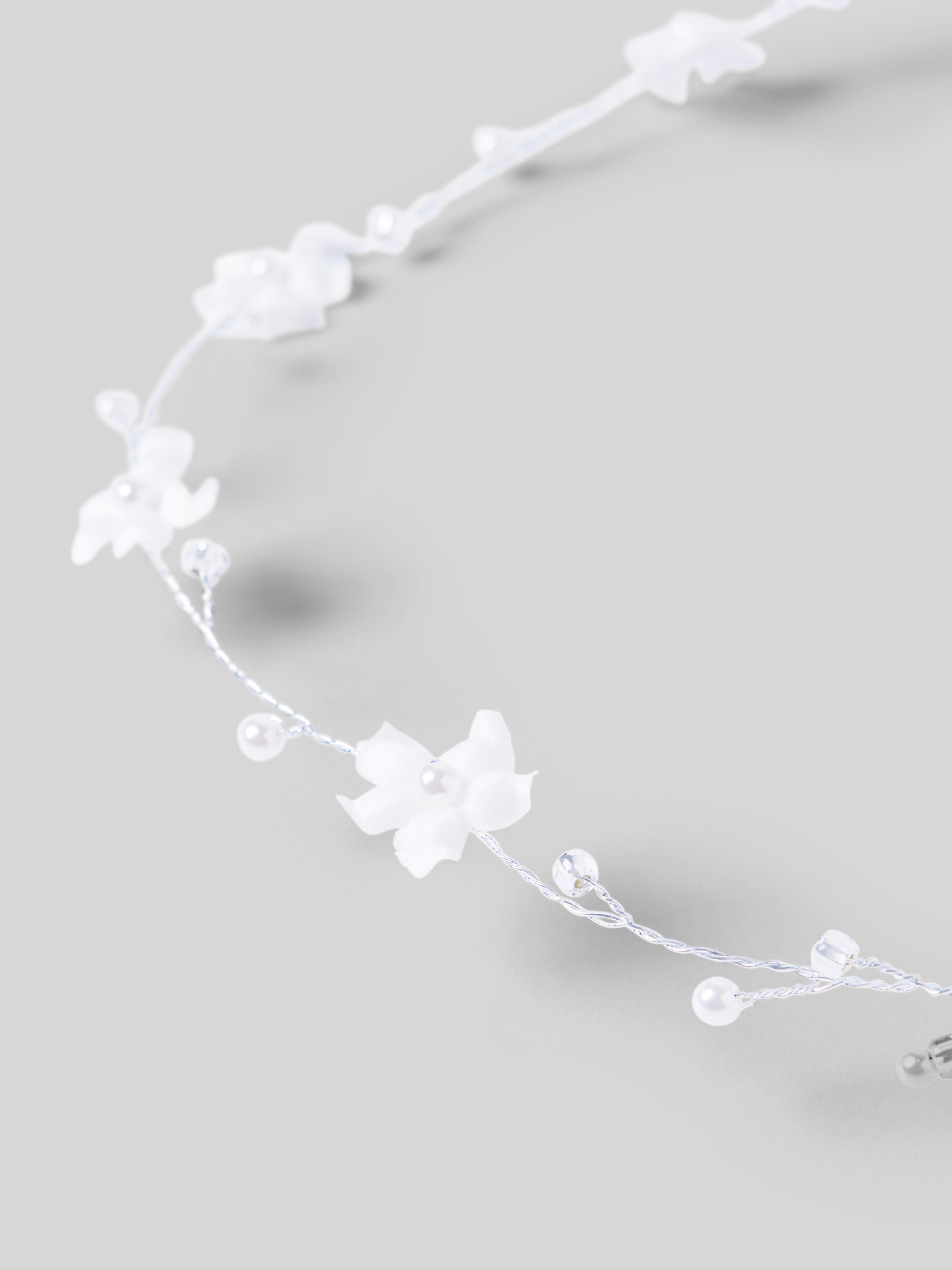 Weise Haarsieraden met gebloemde siergarnering in wit online kopen | P&C