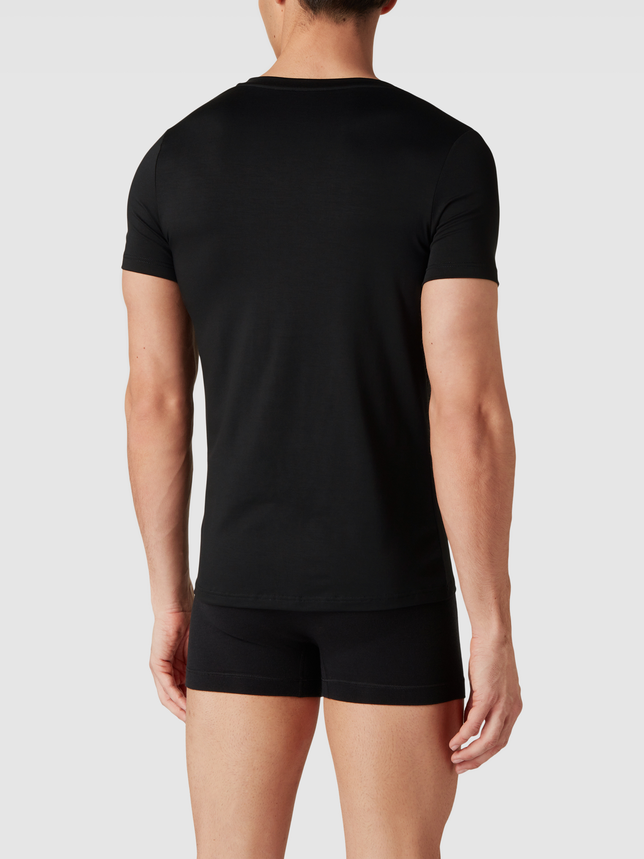 HOM T-shirt met V-hals in zwart online kopen | P&C