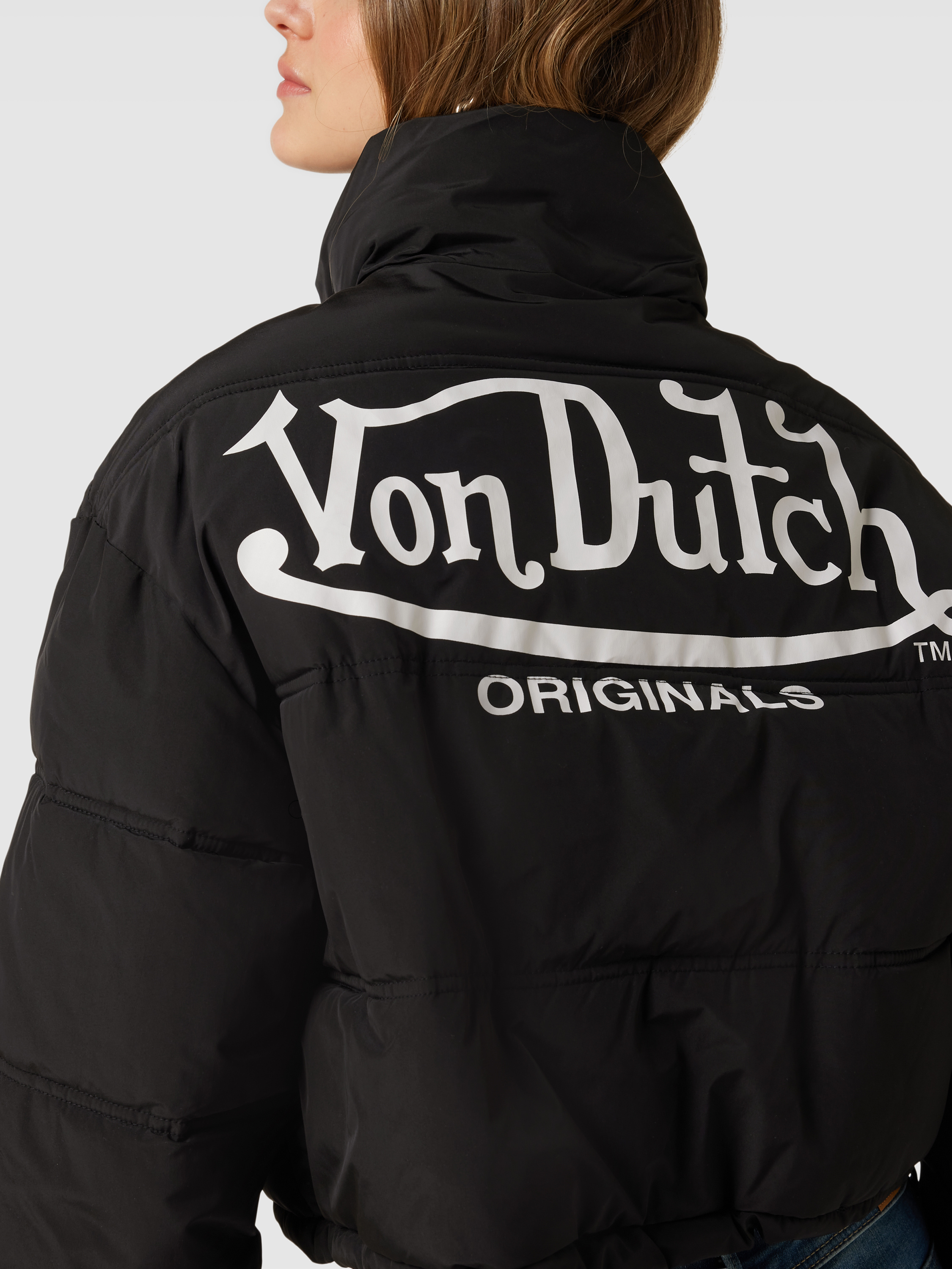 Von Dutch Kort gewatteerd jack met labelprint in zwart online kopen | P&C