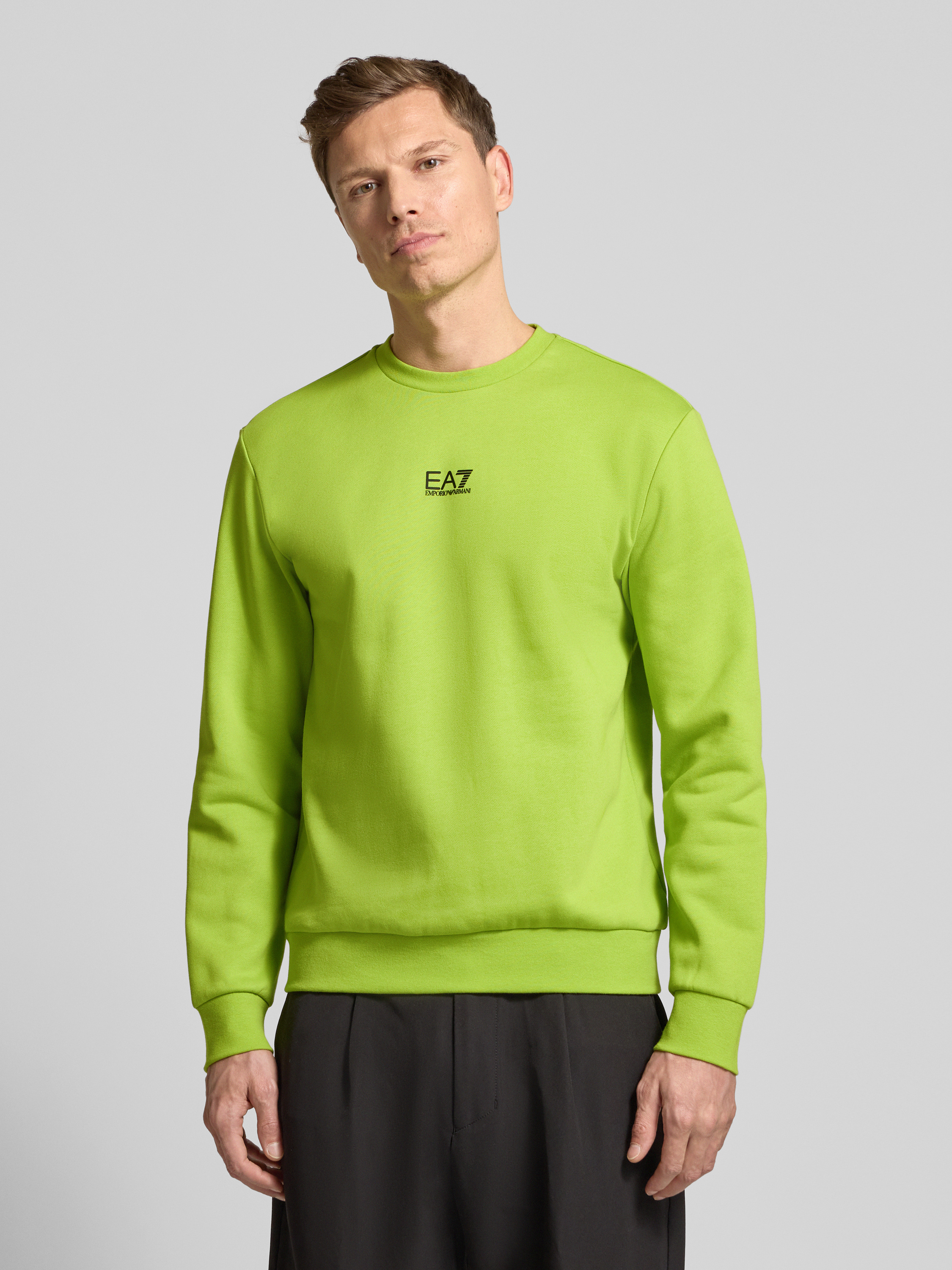 Kup online EA7 Emporio Armani Bluza z detalem z logo (trawiasty zielony)